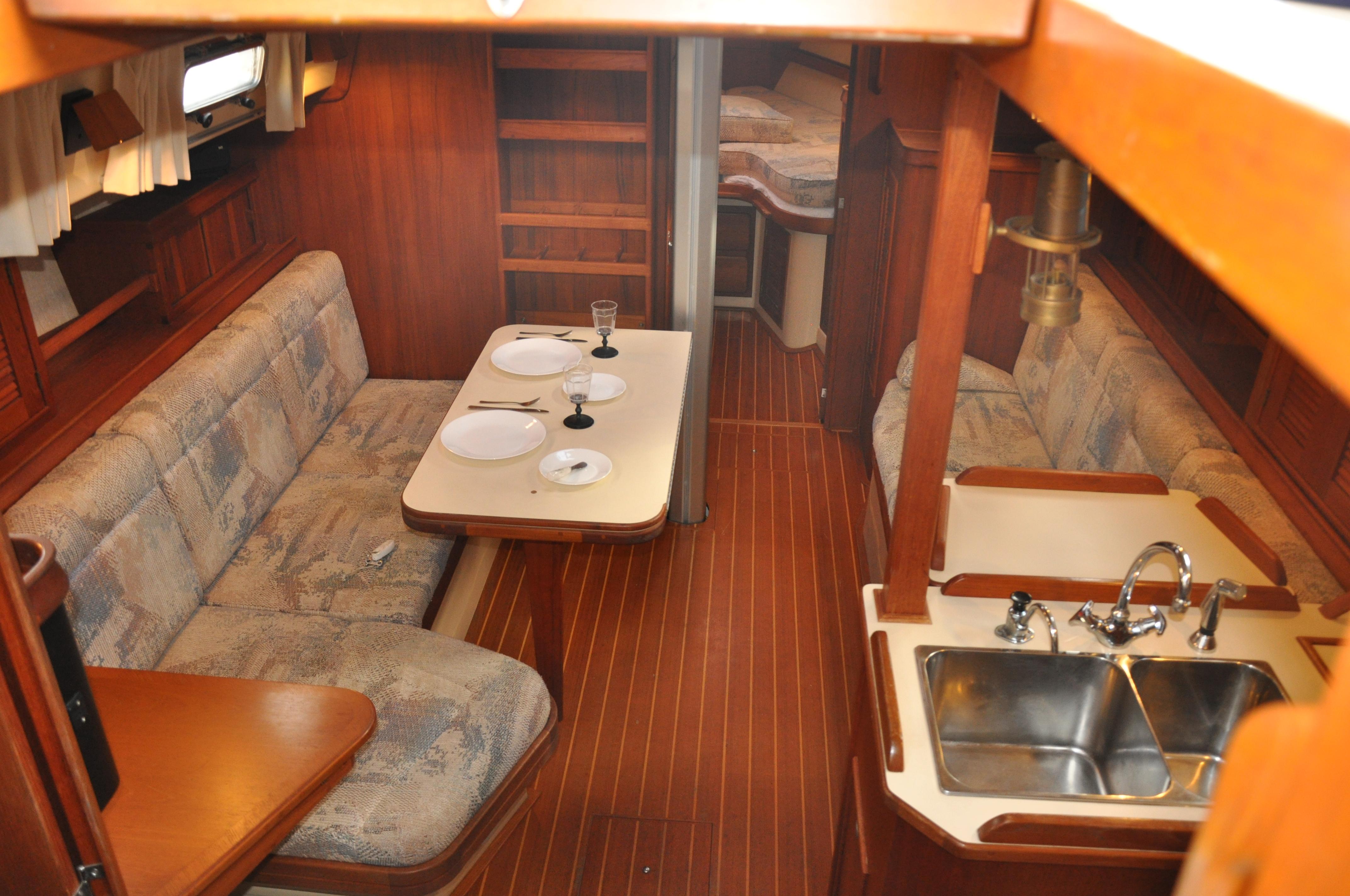 1997 Island Packet 37 Cruiser for sale - YachtWorld