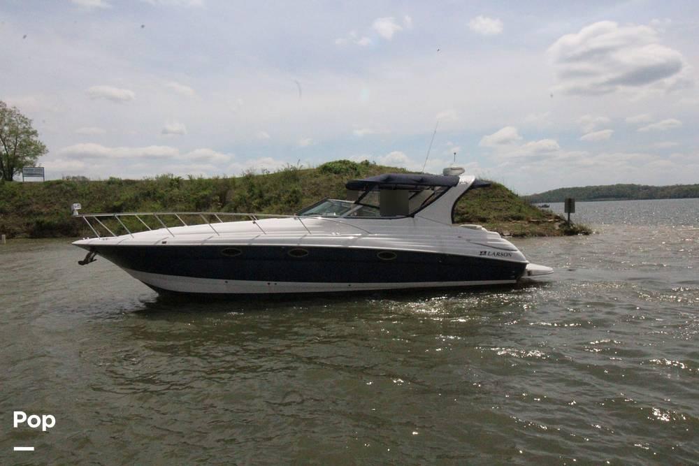 Used 2005 Larson Cabrio 370 - Indiana | TopBoats