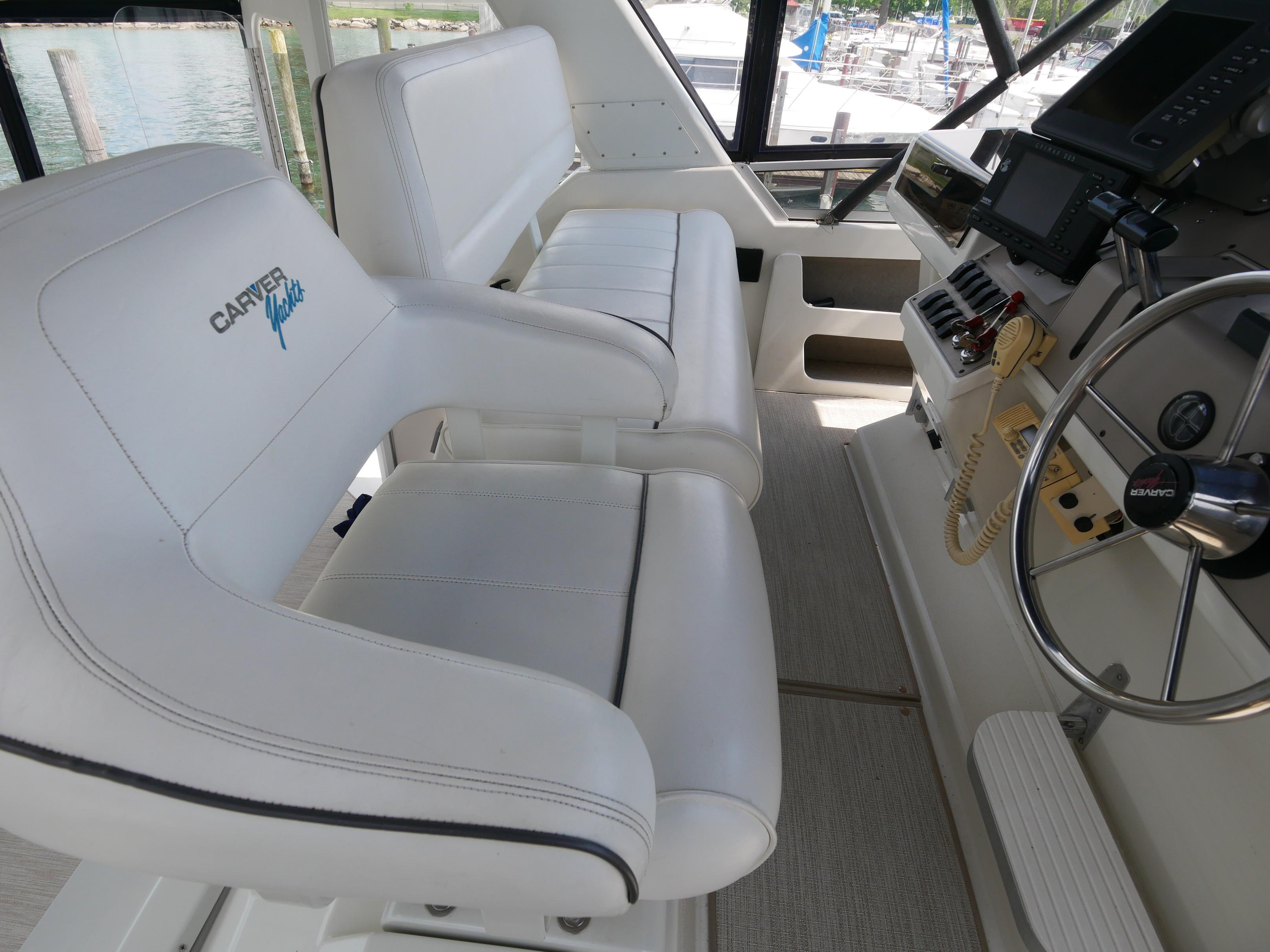 1996 Carver 355 Aft Cabin Cruiser for sale - YachtWorld
