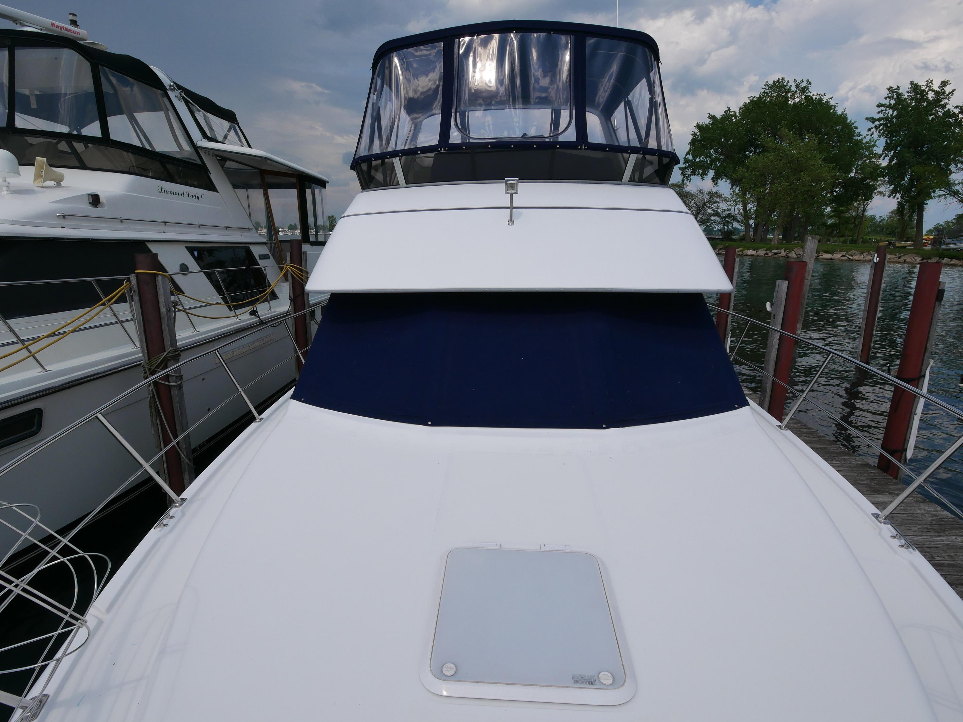 1996 Carver 355 Aft Cabin Cruiser for sale - YachtWorld