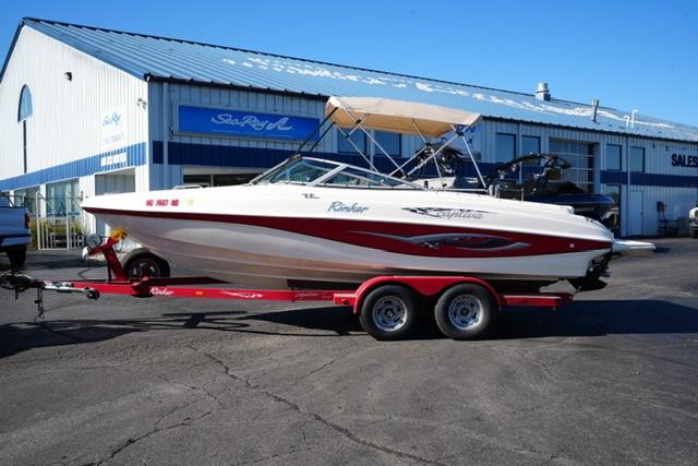 2002 Rinker 212 Captiva Bowrider for sale - YachtWorld