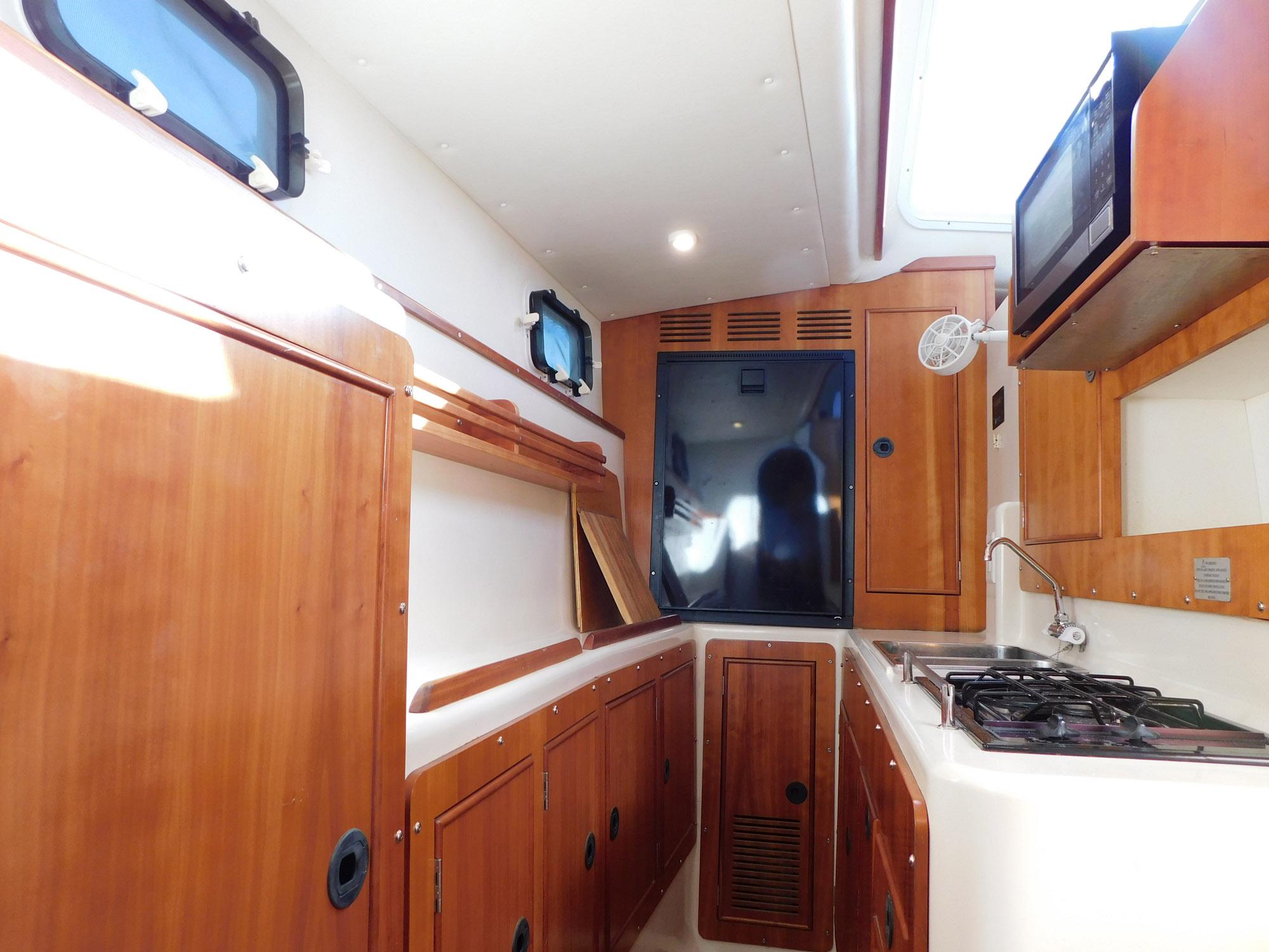 2003 PDQ 34 Power Catamaran Power Catamaran for sale - YachtWorld