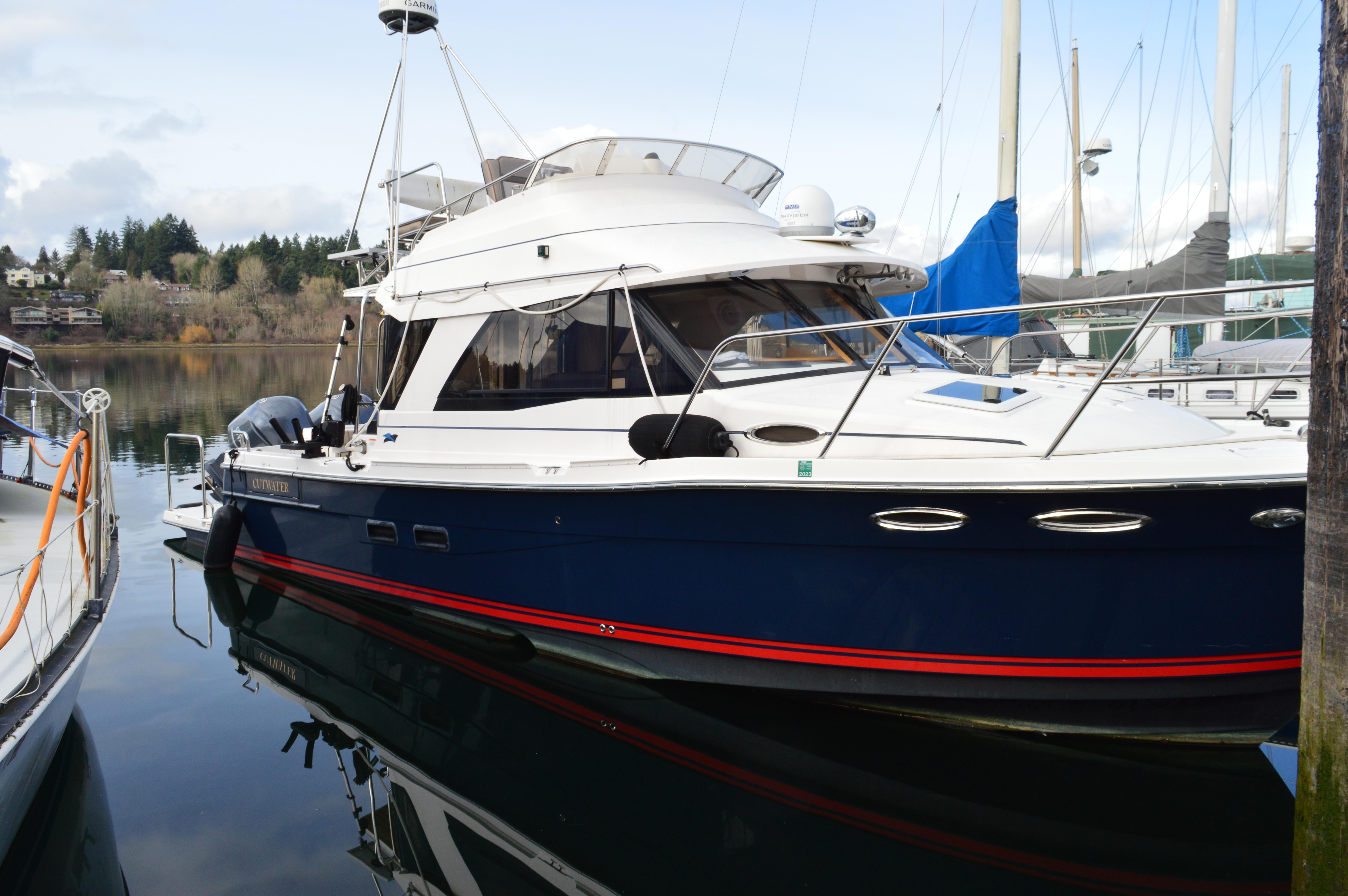 2020 Cutwater Cb 32 Cruiser Til Salg Yachtworld