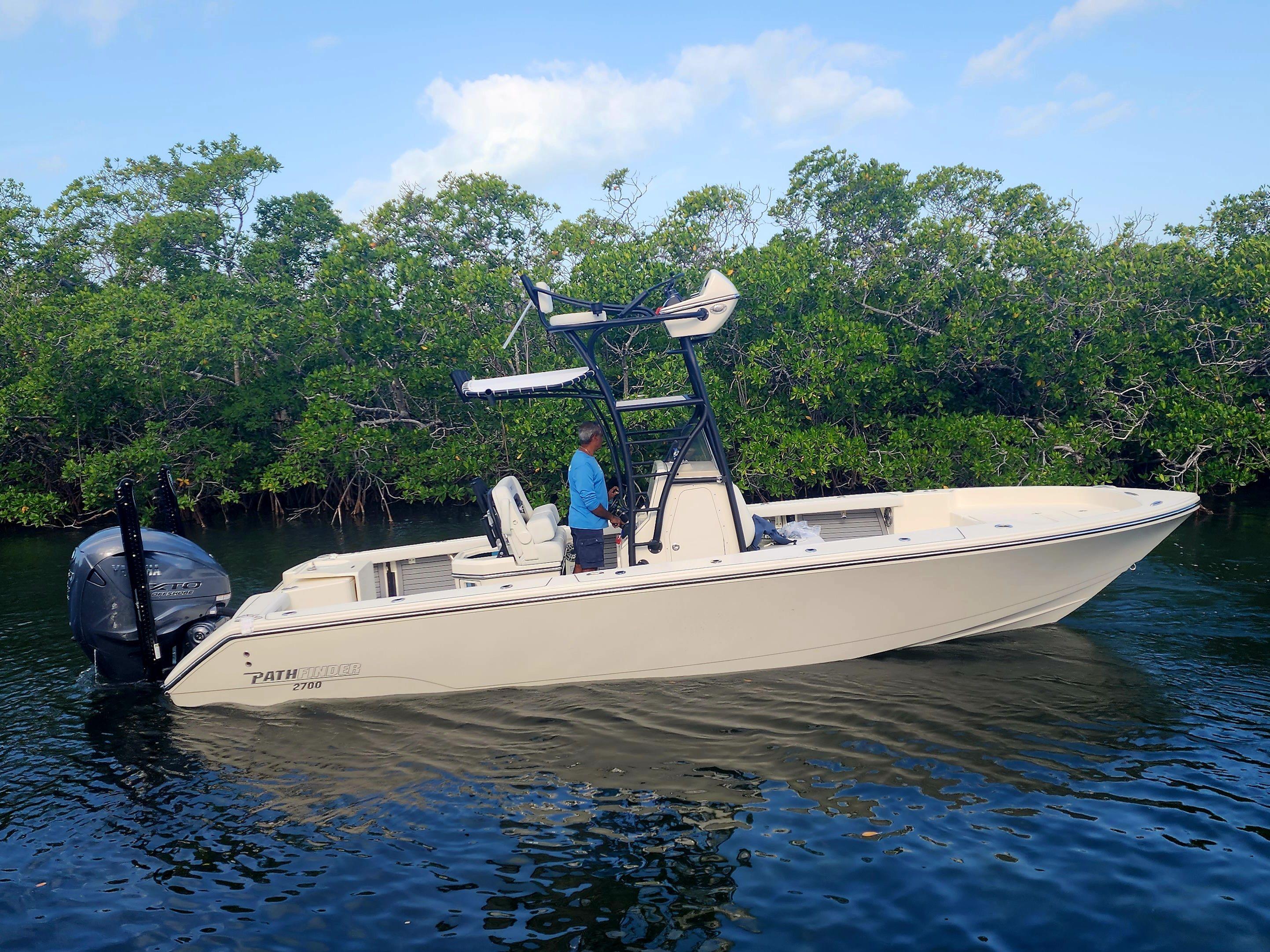 2025 Pathfinder 2700 Open Center Console Boote Kaufen - YachtWorld