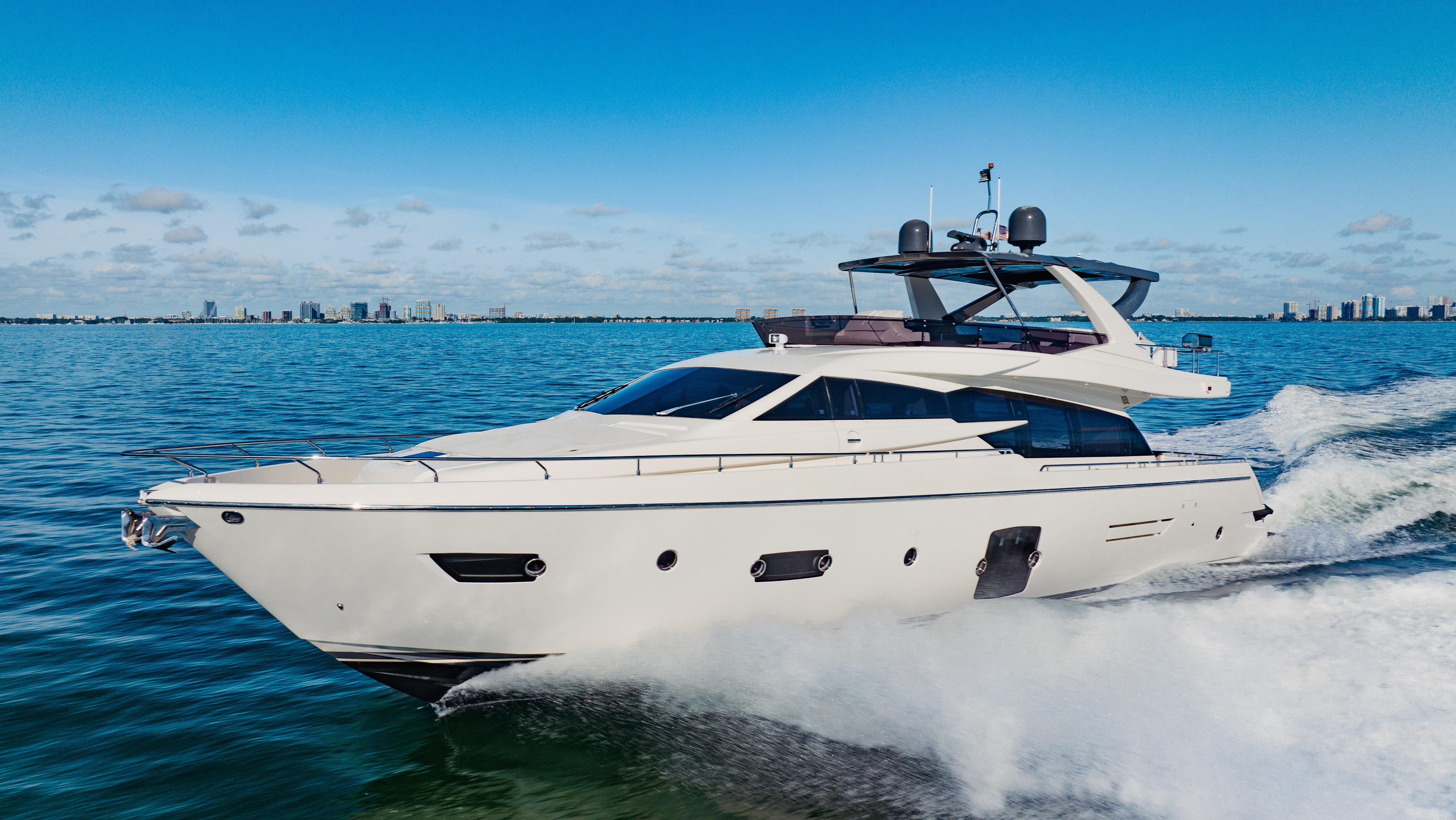 2017 Ferretti Yachts 750 Bateaux de plaisance à vendre - YachtWorld