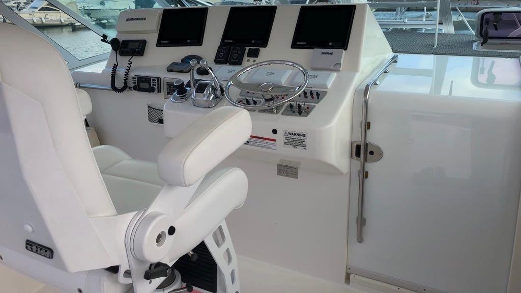 2011 Cabo 40 Express Zeus Express Cruiser for sale - YachtWorld