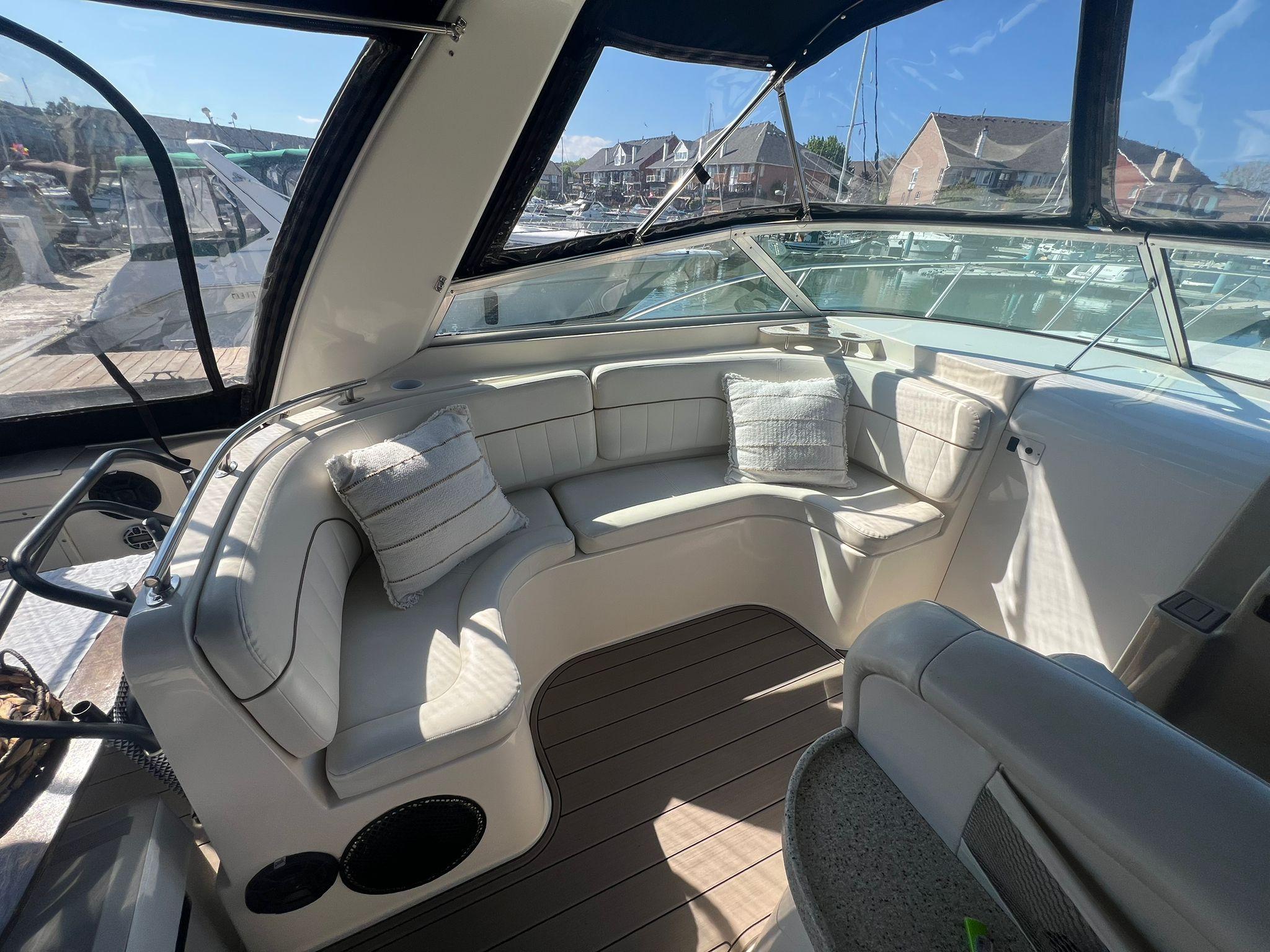 2001 Rinker FIESTA VEE 310 Cruiser for sale - YachtWorld