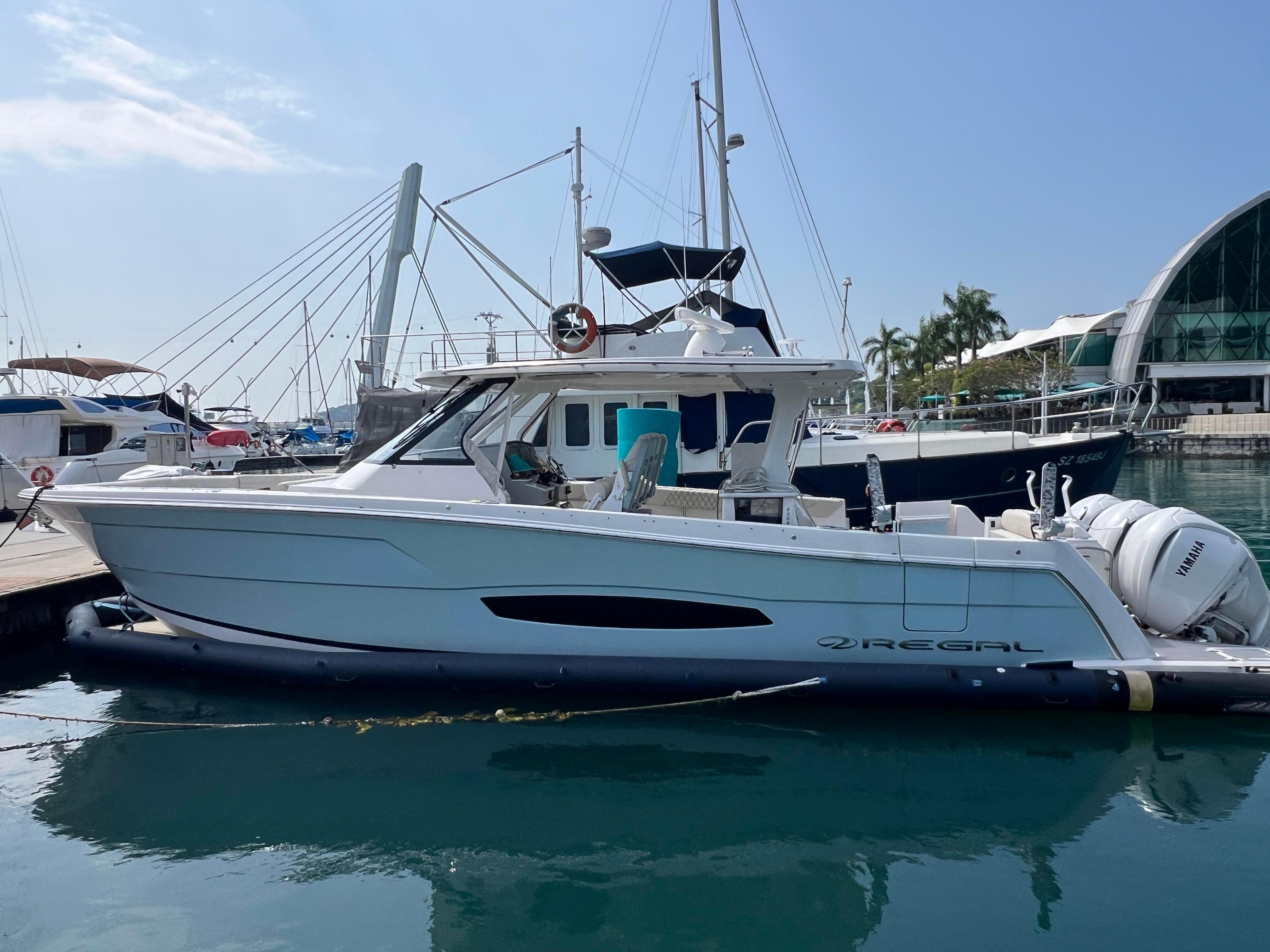 2022 Regal 38 SAV Center Console for sale - YachtWorld