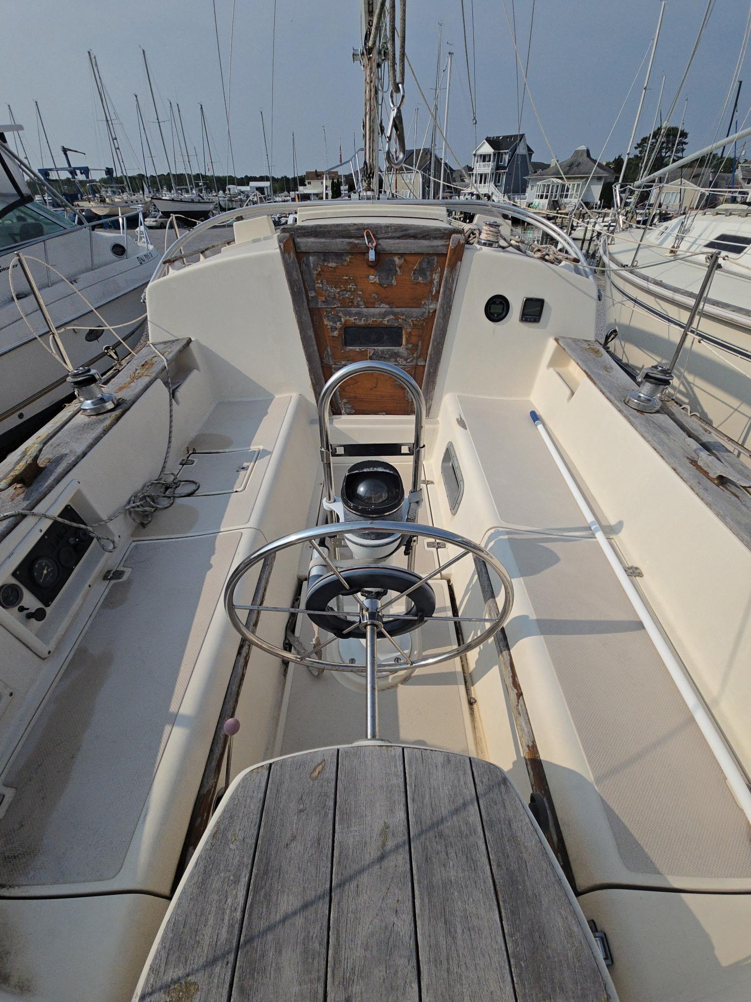 1986 Island Packet IP27 Sloop for sale - YachtWorld