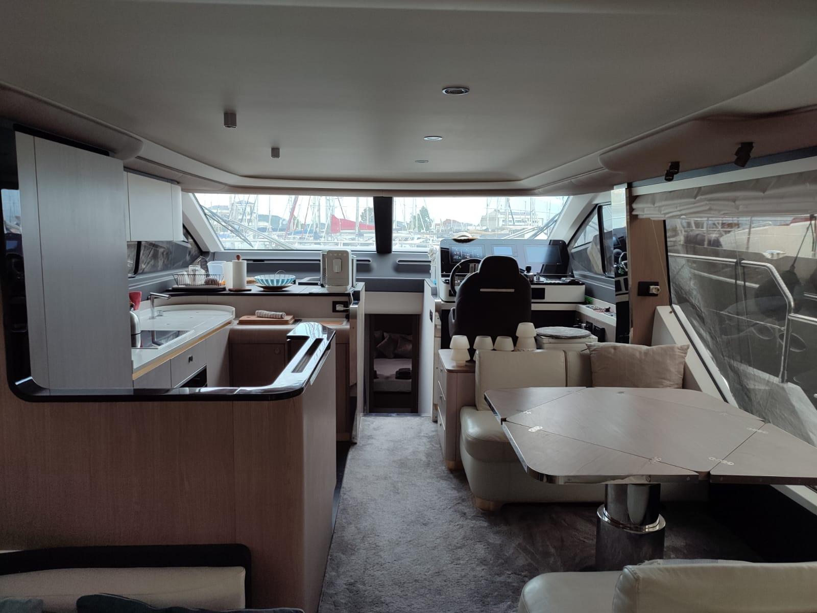 2018 Azimut 60 Flybridge for sale - YachtWorld