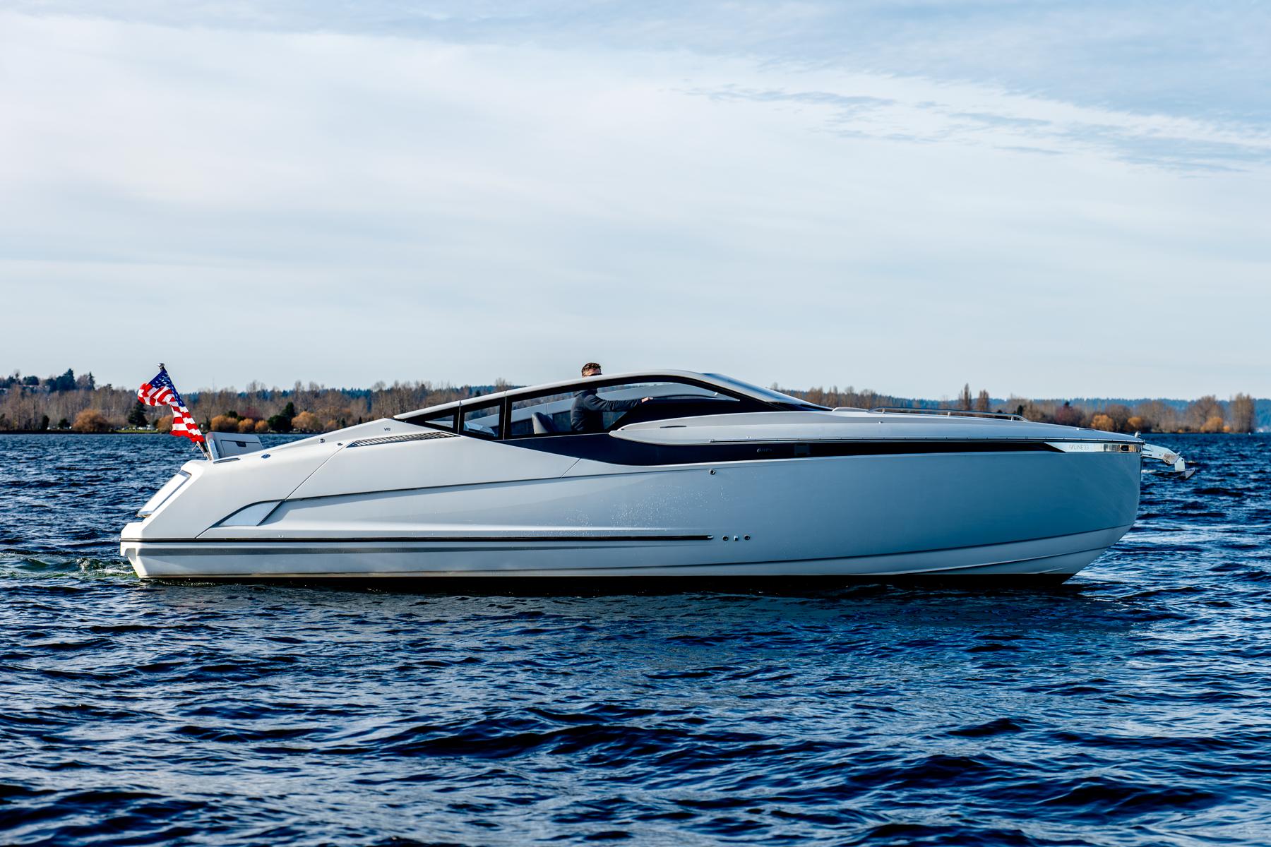 2021 Fairline F//Line 33 Sports Cruiser for sale - YachtWorld