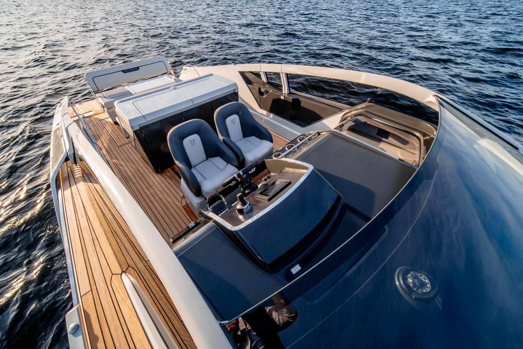 2021 Fairline F//Line 33 Sports Cruiser for sale - YachtWorld