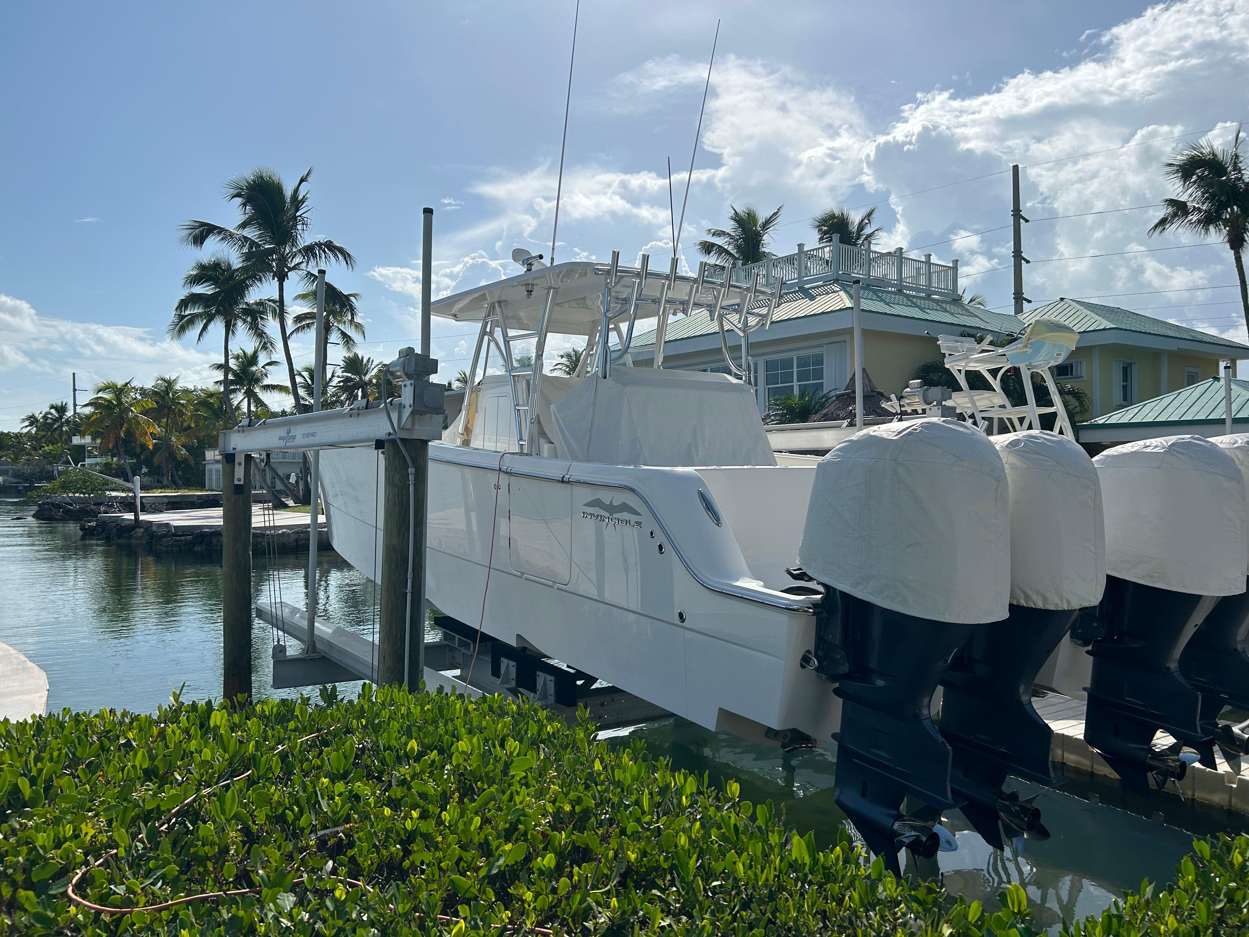 2021 Invincible 35 Catamaran Center Console for sale - YachtWorld