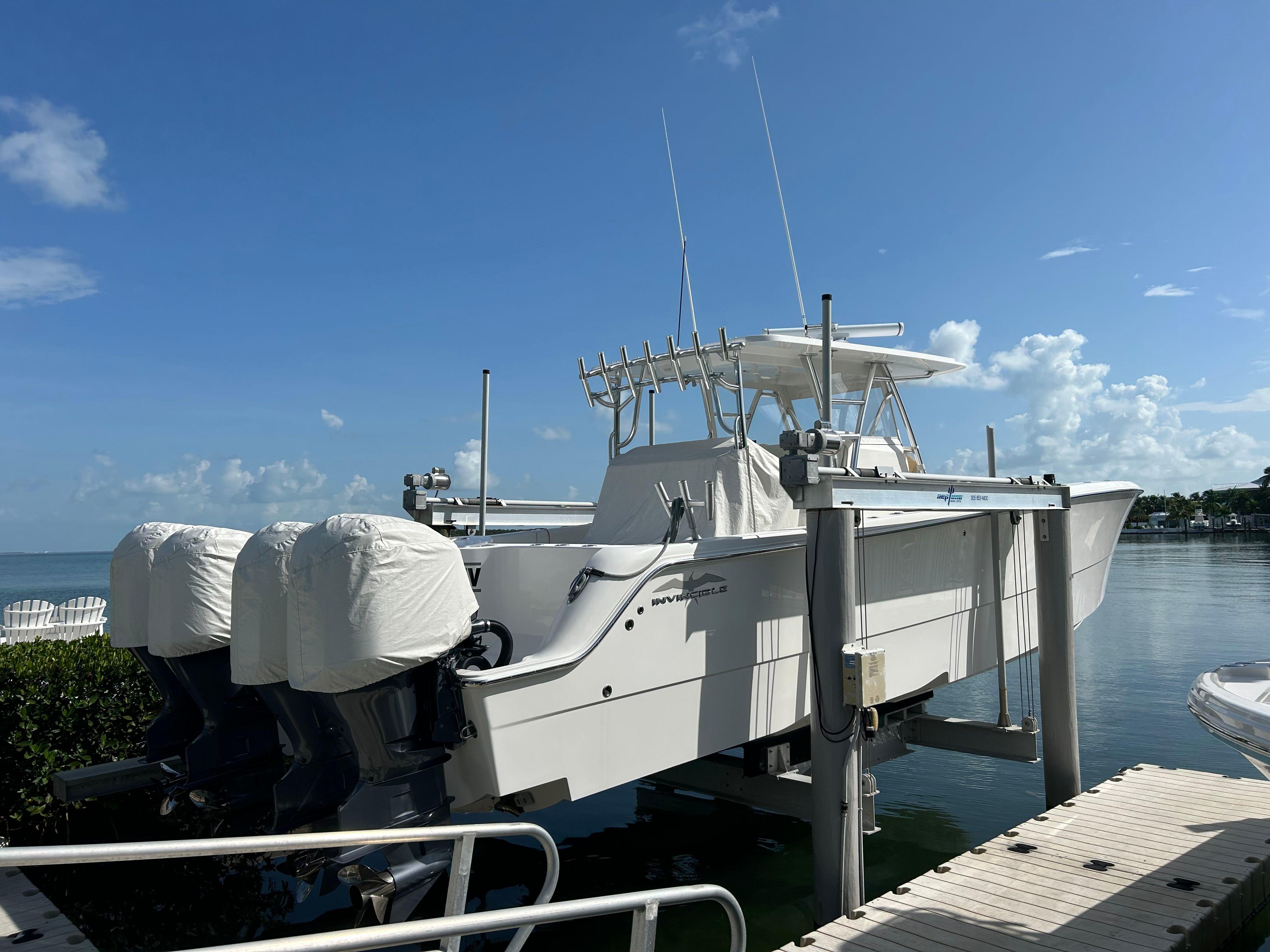 2021 Invincible 35 Catamaran Center Console for sale - YachtWorld