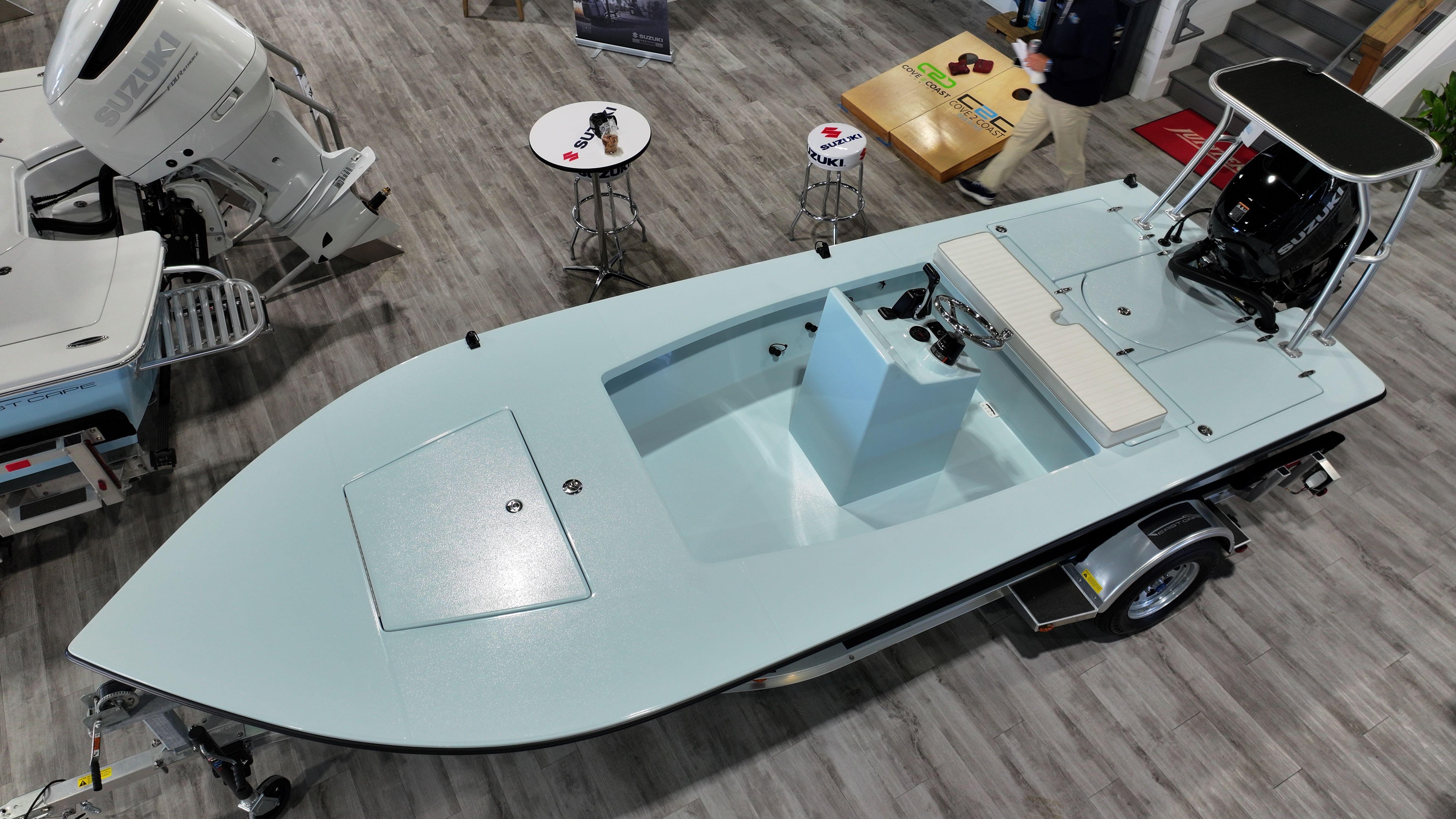 2025 East Cape EVO 18V Sloepen Kaufen - YachtWorld