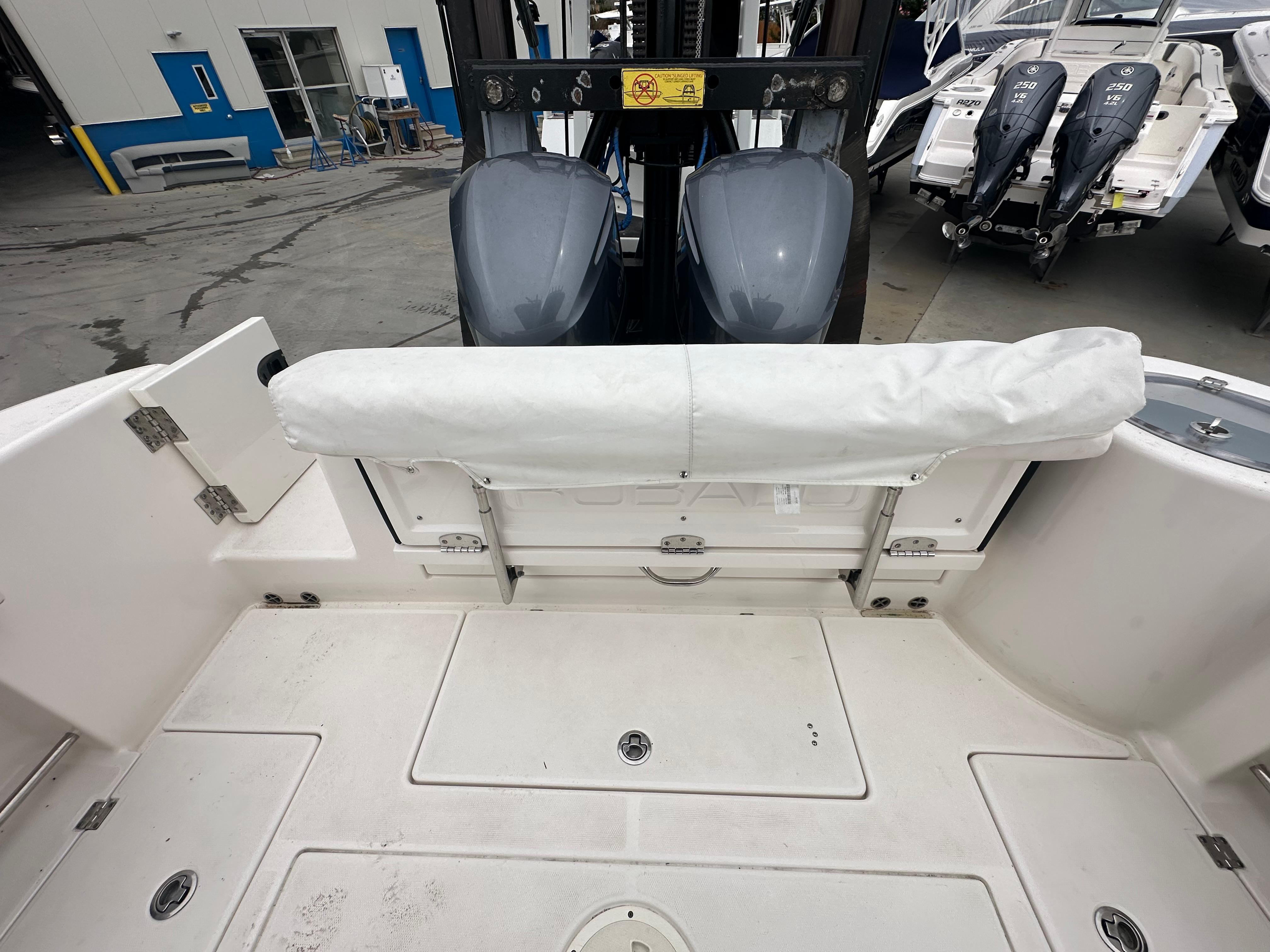 2018 Robalo R302 Center Console for sale - YachtWorld