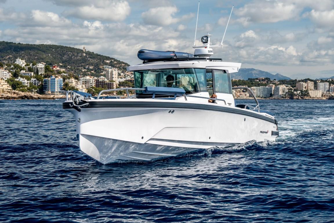 2025 Axopar 29 XC Cross Cabin Sports Cruiser for sale - YachtWorld