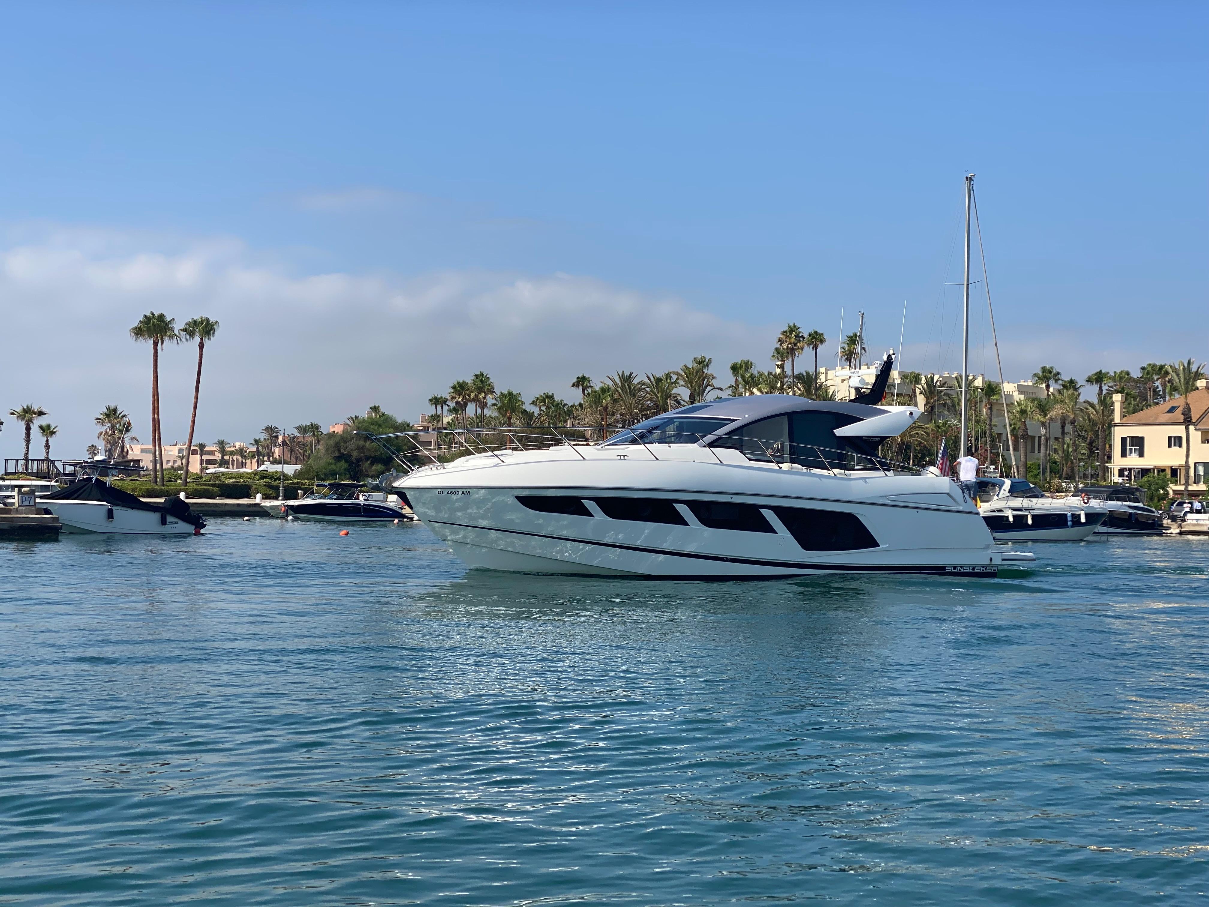 2020 Sunseeker Predator 57 Sports Cruiser for sale - YachtWorld