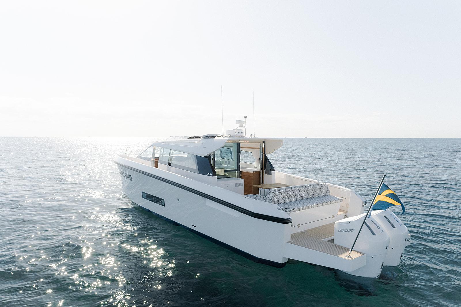 2025 Delta Powerboats 48 Coupe Express Cruiser for sale - YachtWorld