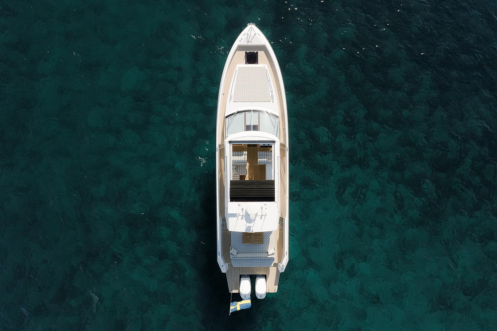 2025 Delta Powerboats 48 Coupe Express Cruiser for sale - YachtWorld