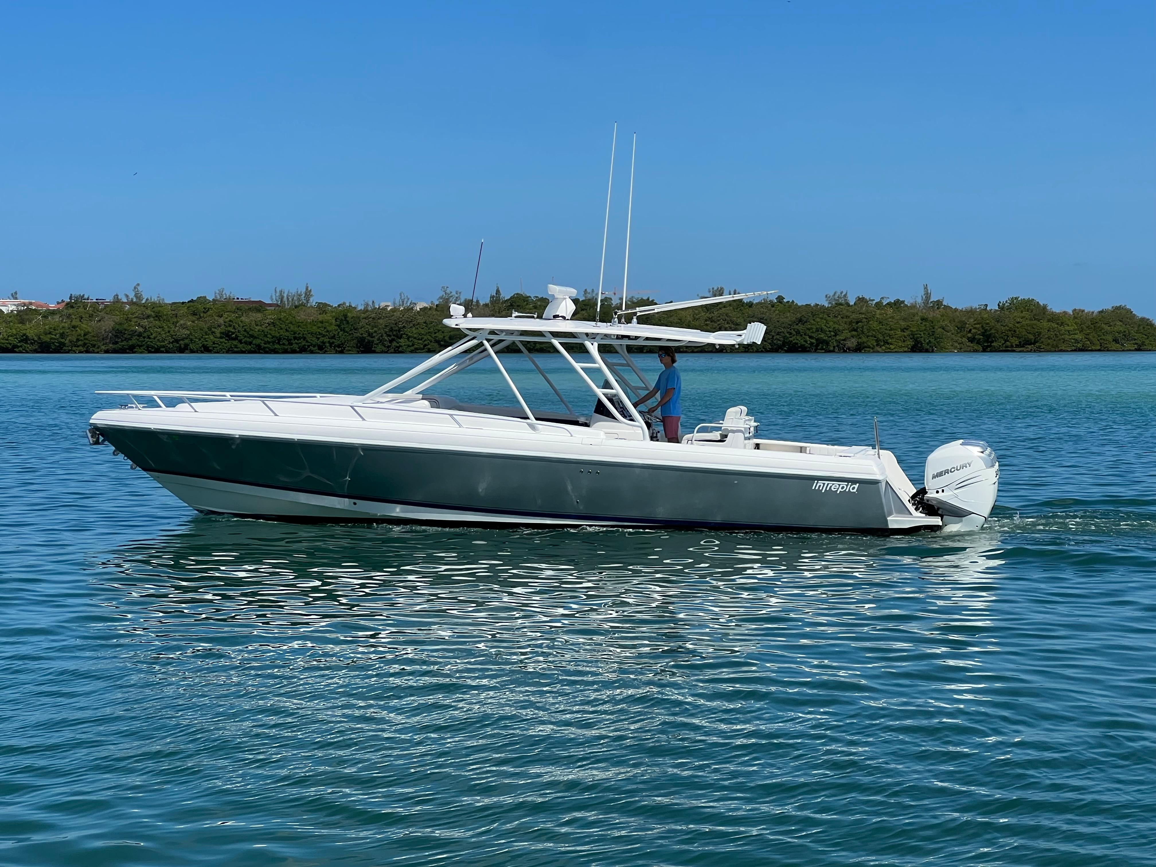 2010 Intrepid Intrepid 37 Cuddy Cuddy Cabin for sale - YachtWorld