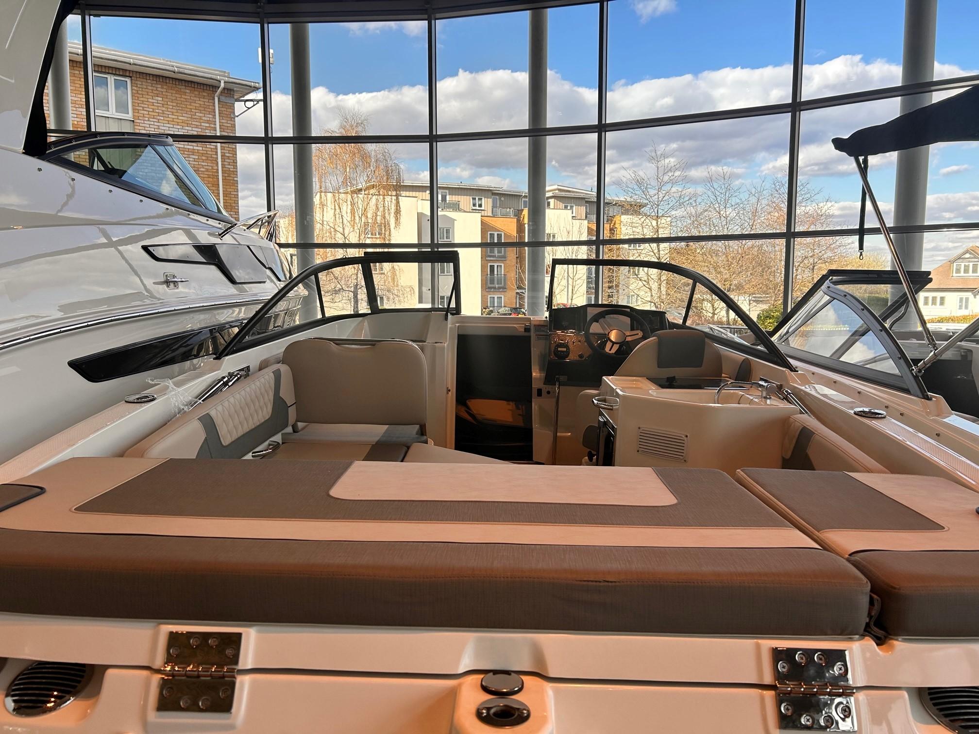 2022 Bayliner VR6 Cuddy Cuddy Cabin for sale - YachtWorld