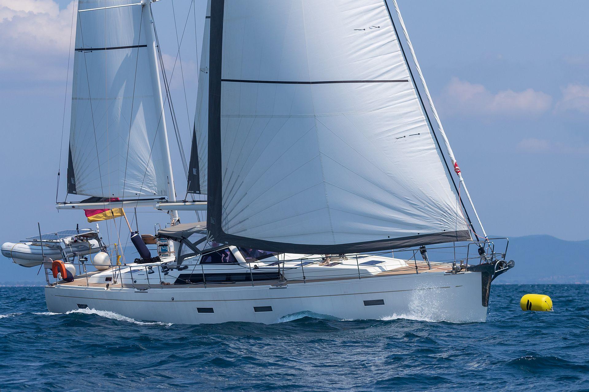2015 Amel 55 Ketch en venta - YachtWorld