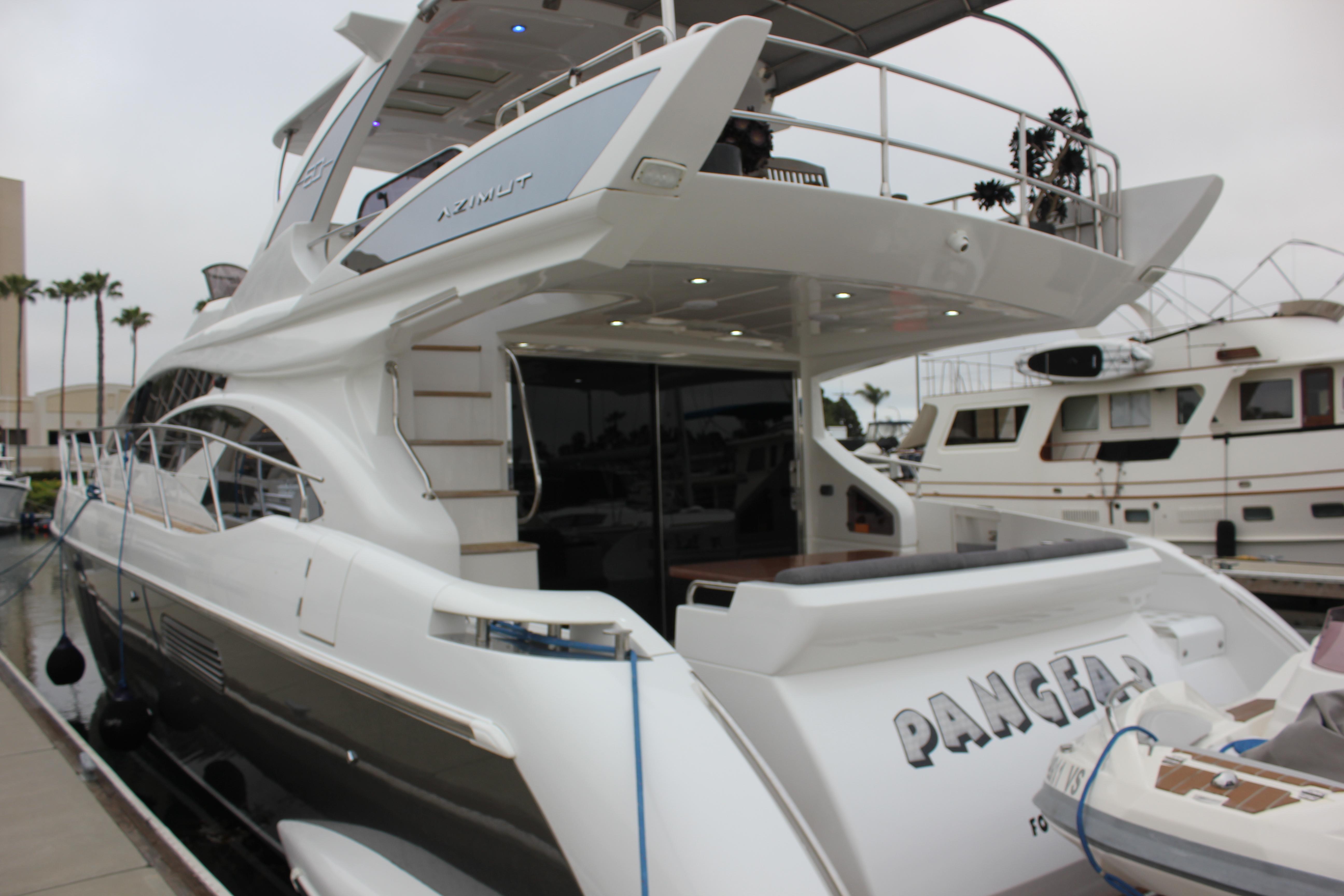 2016 Azimut 60 Flybridge Motor Yachts for sale - YachtWorld