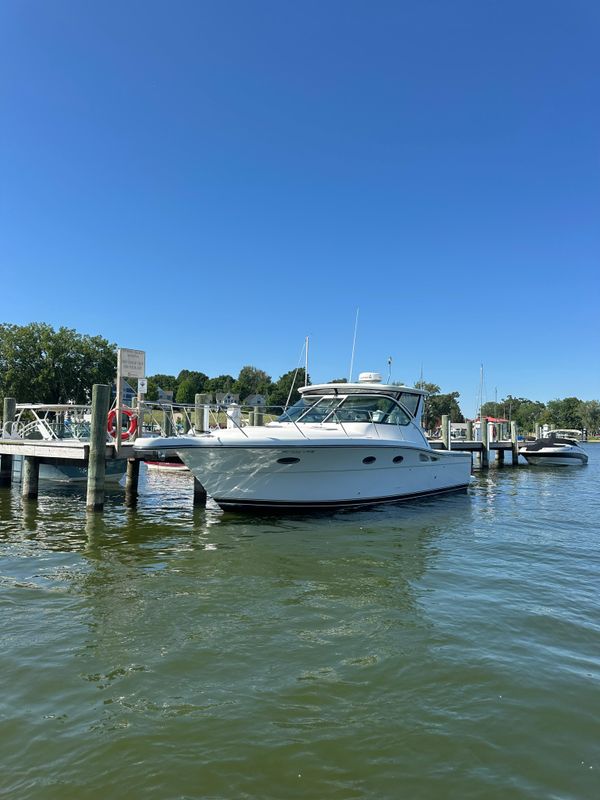 2004 Tiara Yachts 3200 Open - Weber Yachts