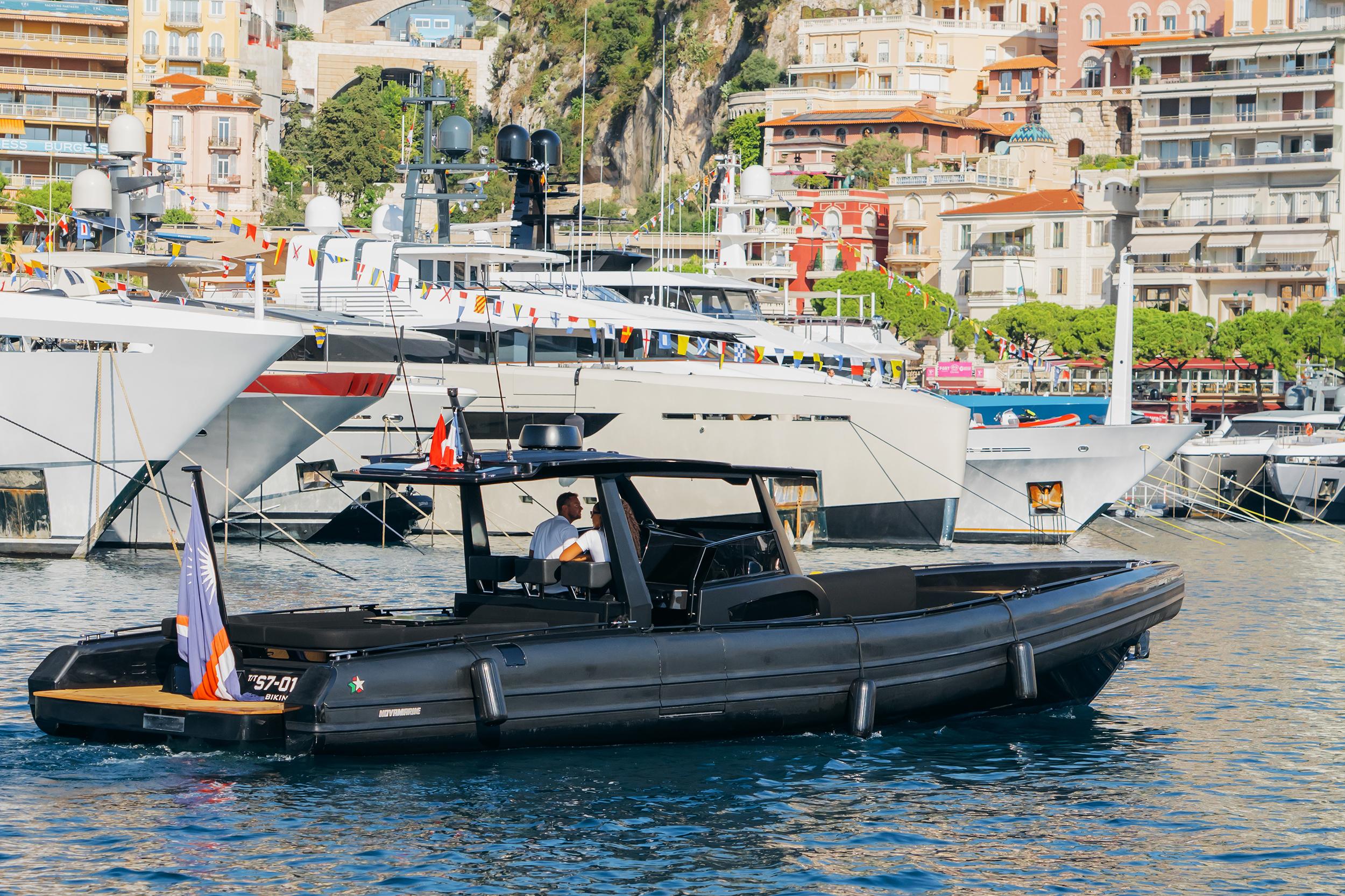 Novamarine Black Shiver 120 | 2022 | 13m - Livorno | Boatshop24