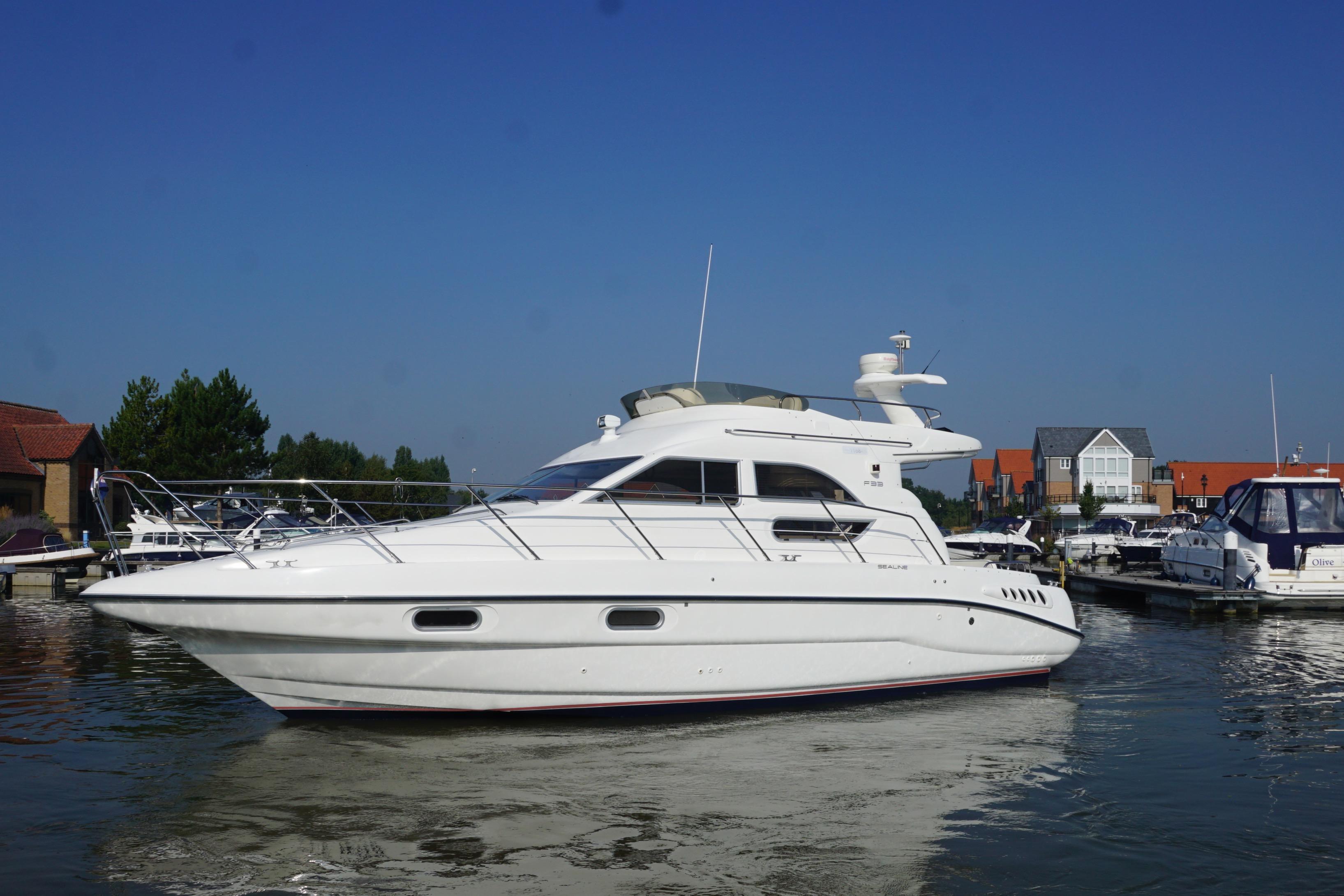 2002 Sealine F33 Flybridge til salgs- YachtWorld