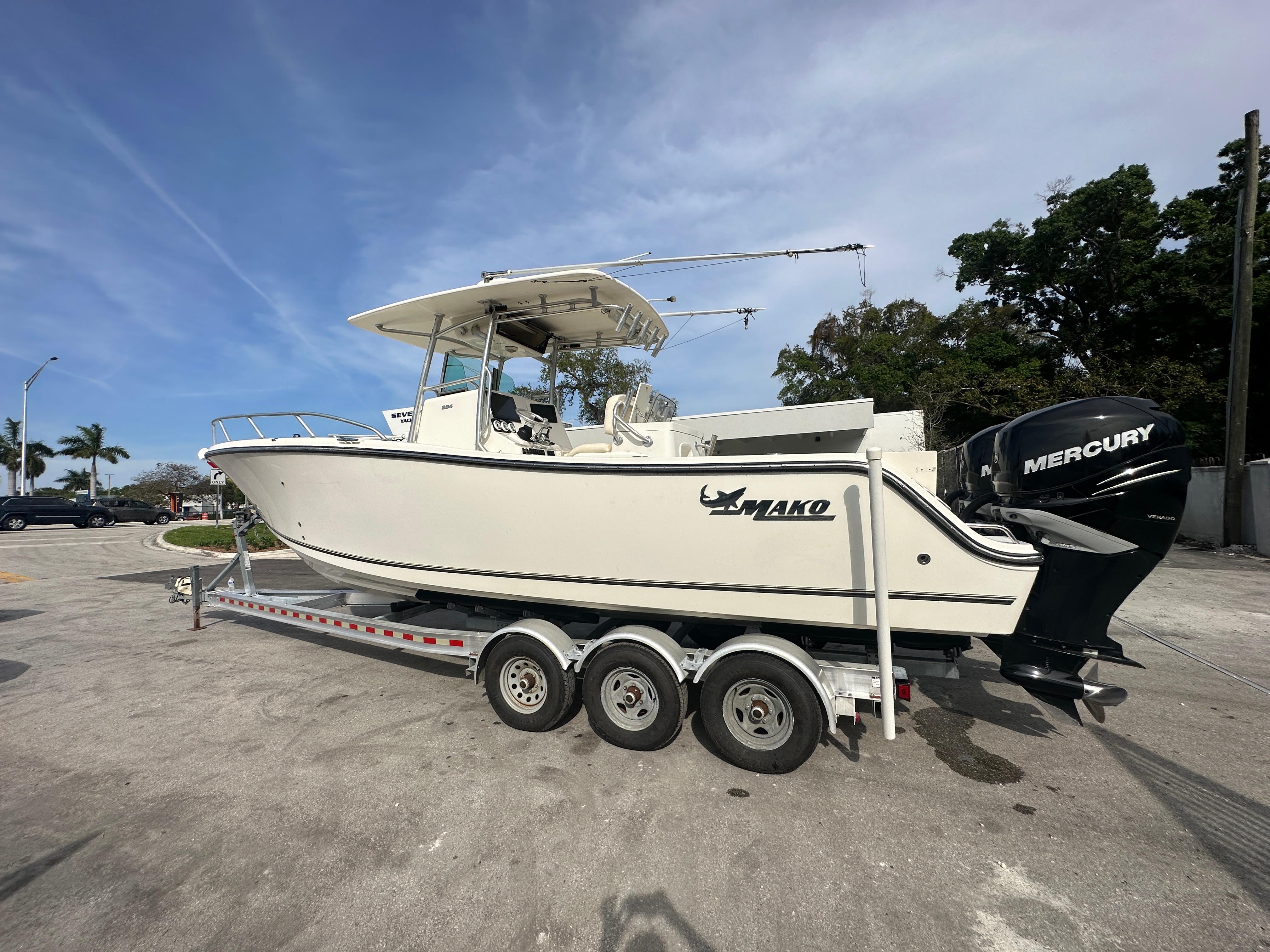 2013 Mako 284 Center Console Centre Console for sale - YachtWorld