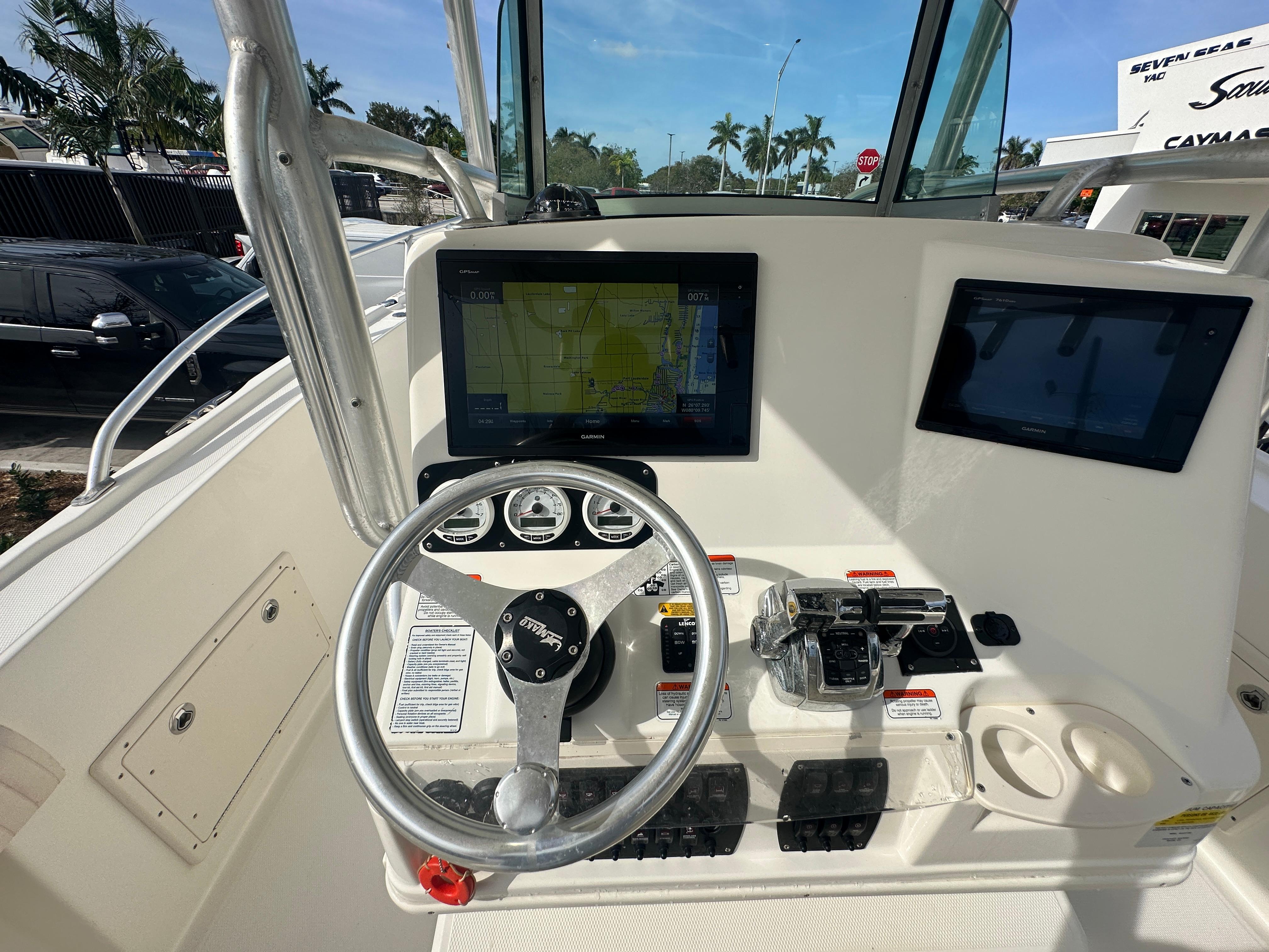 2013 Mako 284 Center Console Centre Console for sale - YachtWorld