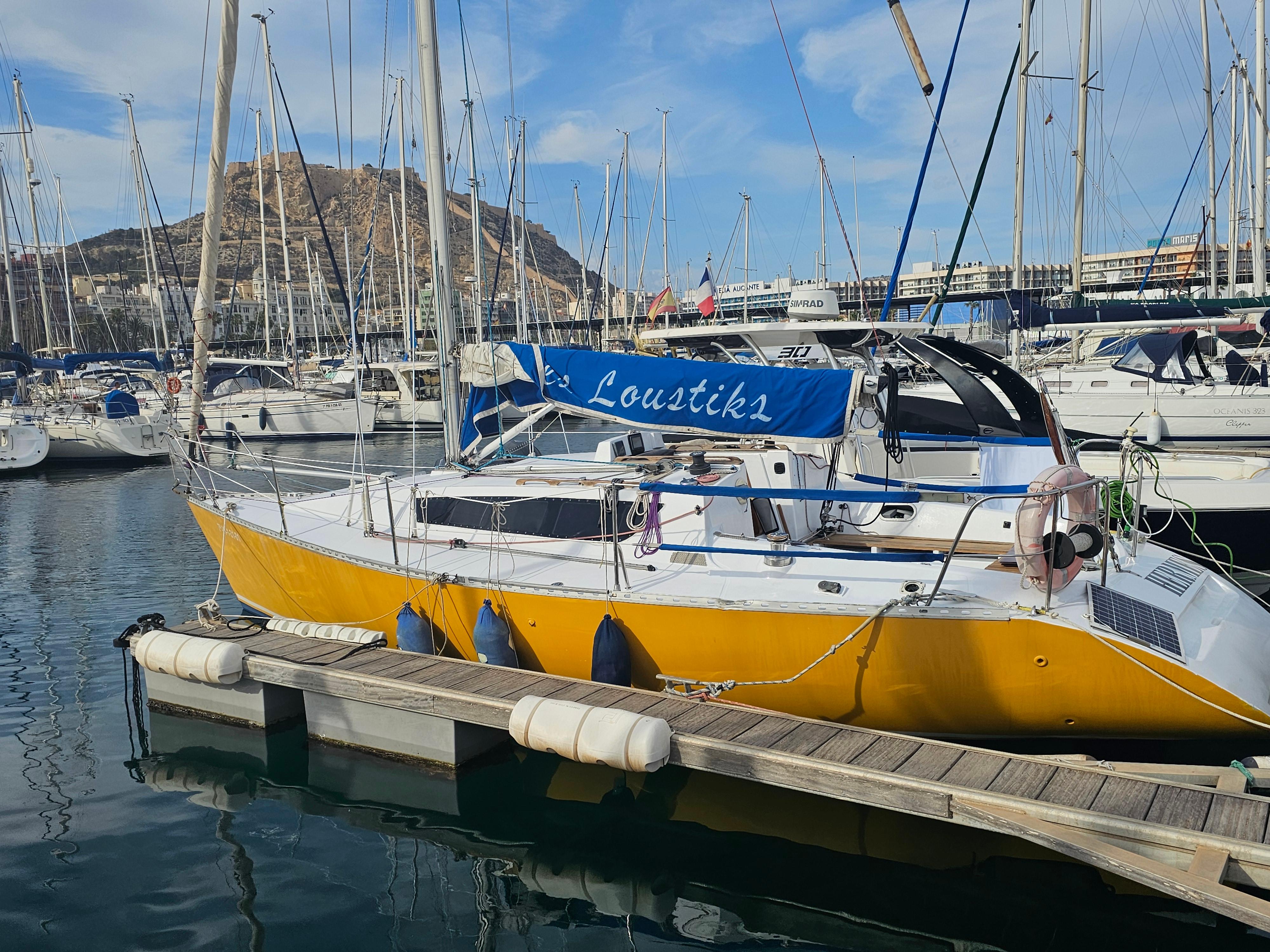 Used 1987 Feeling 850 SPECIAL - Alicante | Youboat