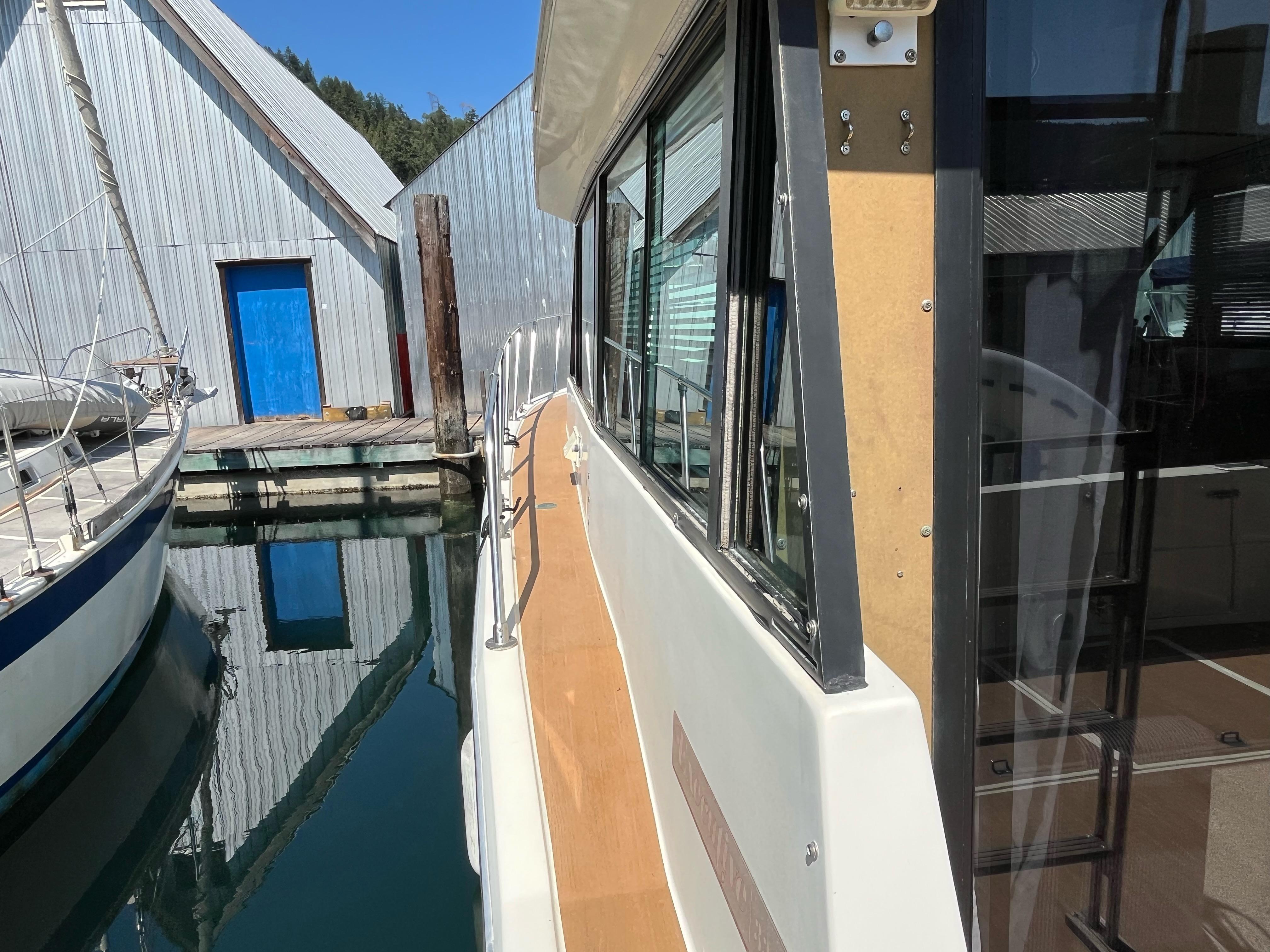 1976 Fiberform Executive 3300 Motor Yachts for sale - YachtWorld