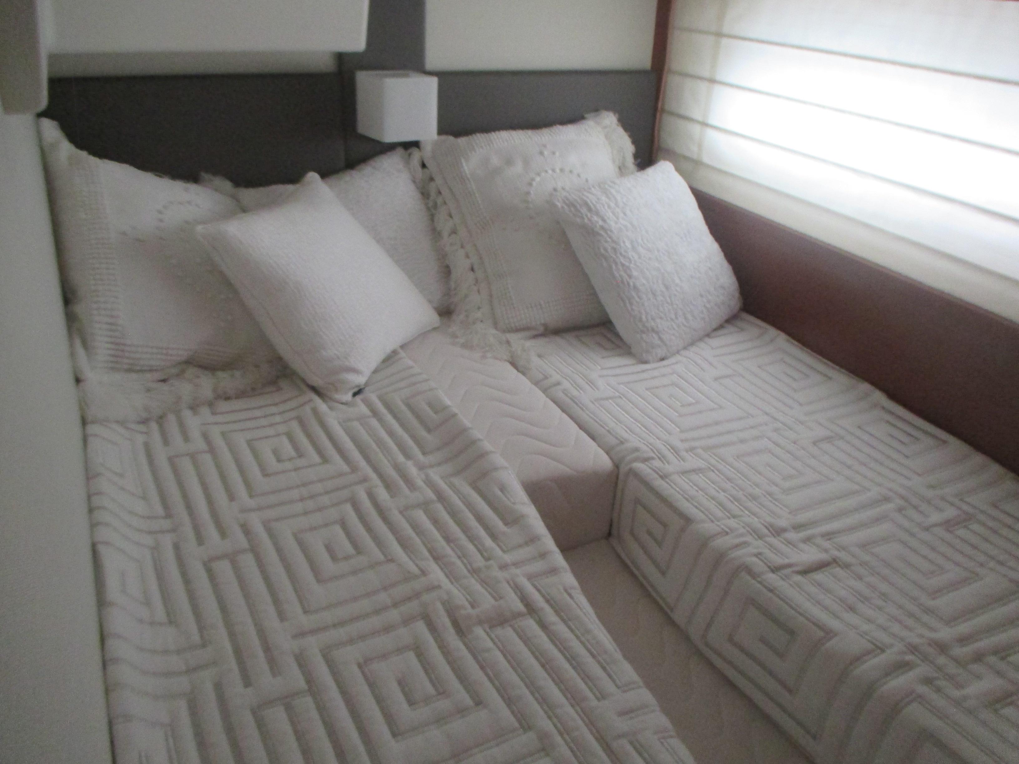 2017 Prestige 500 Motor Yacht for sale - YachtWorld