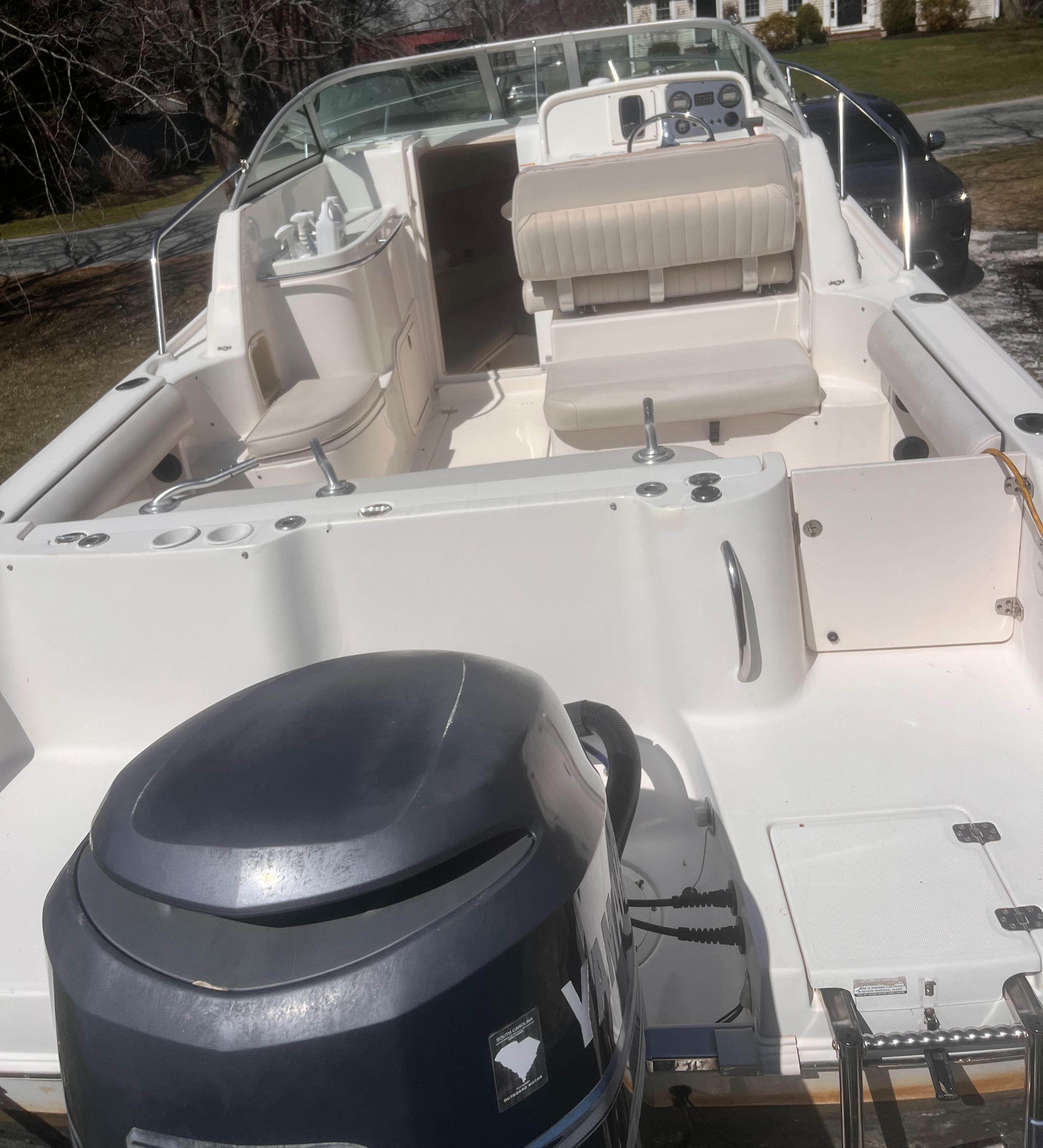 2004 Robalo R225 Walkaround Saltwater Fishing for sale - YachtWorld