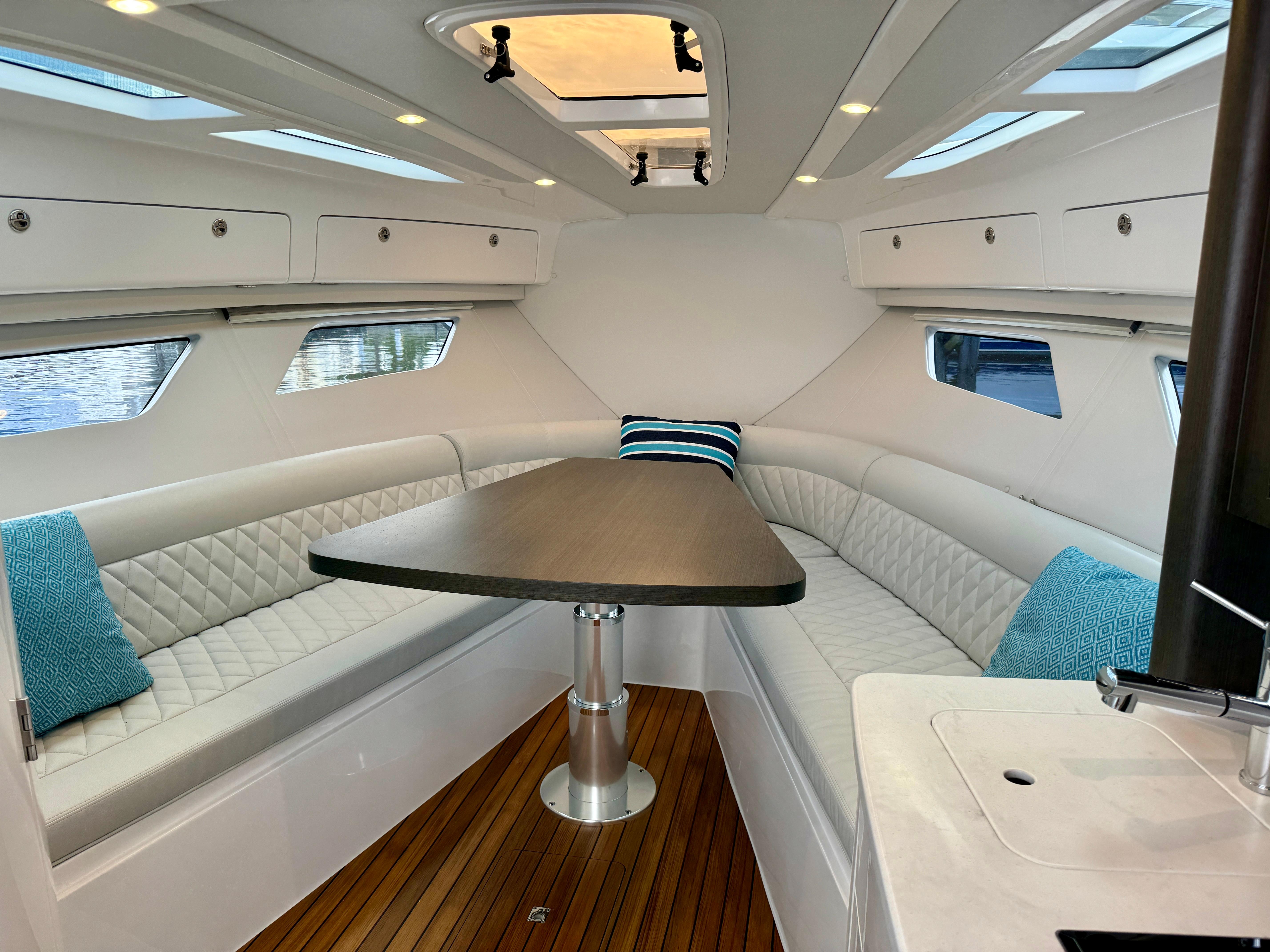 2025 Intrepid 41 Valor Cuddy Cabin for sale - YachtWorld