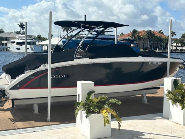 2017 Cobalt R7 Lanchas de proa abierta en venta - YachtWorld