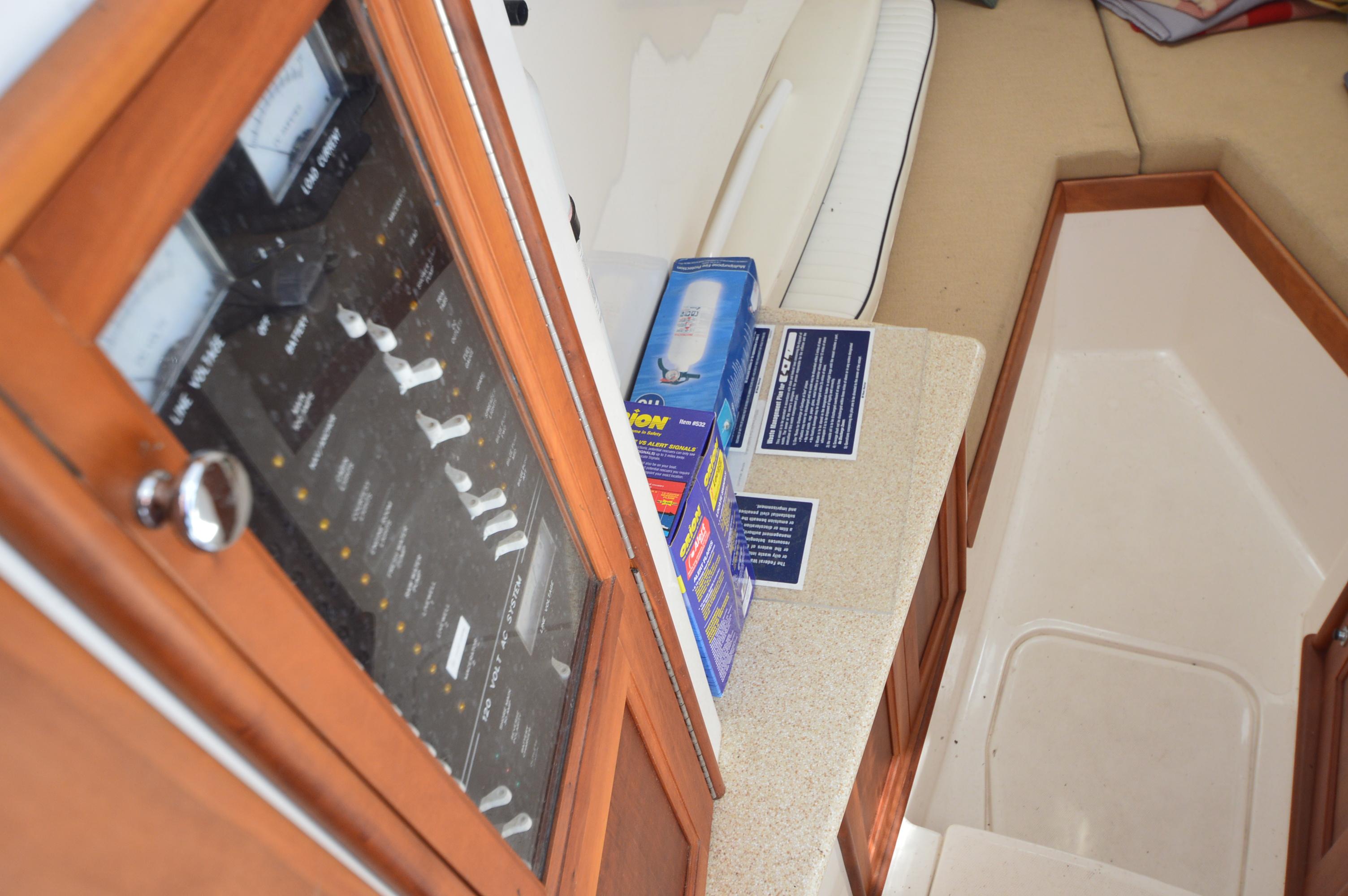 2009 Jarrett Bay 32 express walkaround Express-Boot Kaufen - YachtWorld