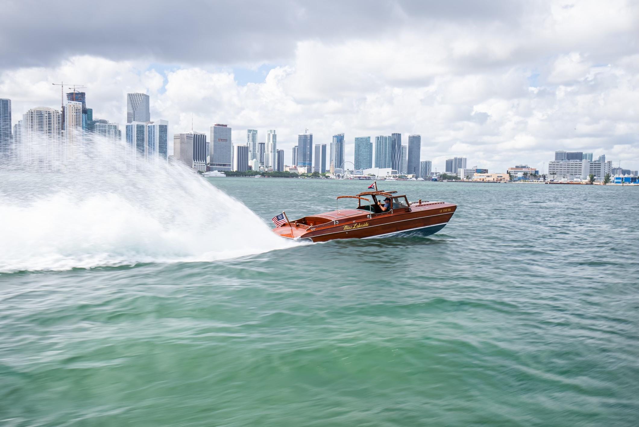 1925 Vintage Hickman Sea Sled Sedan Bateaux à console centrale à vendre ...