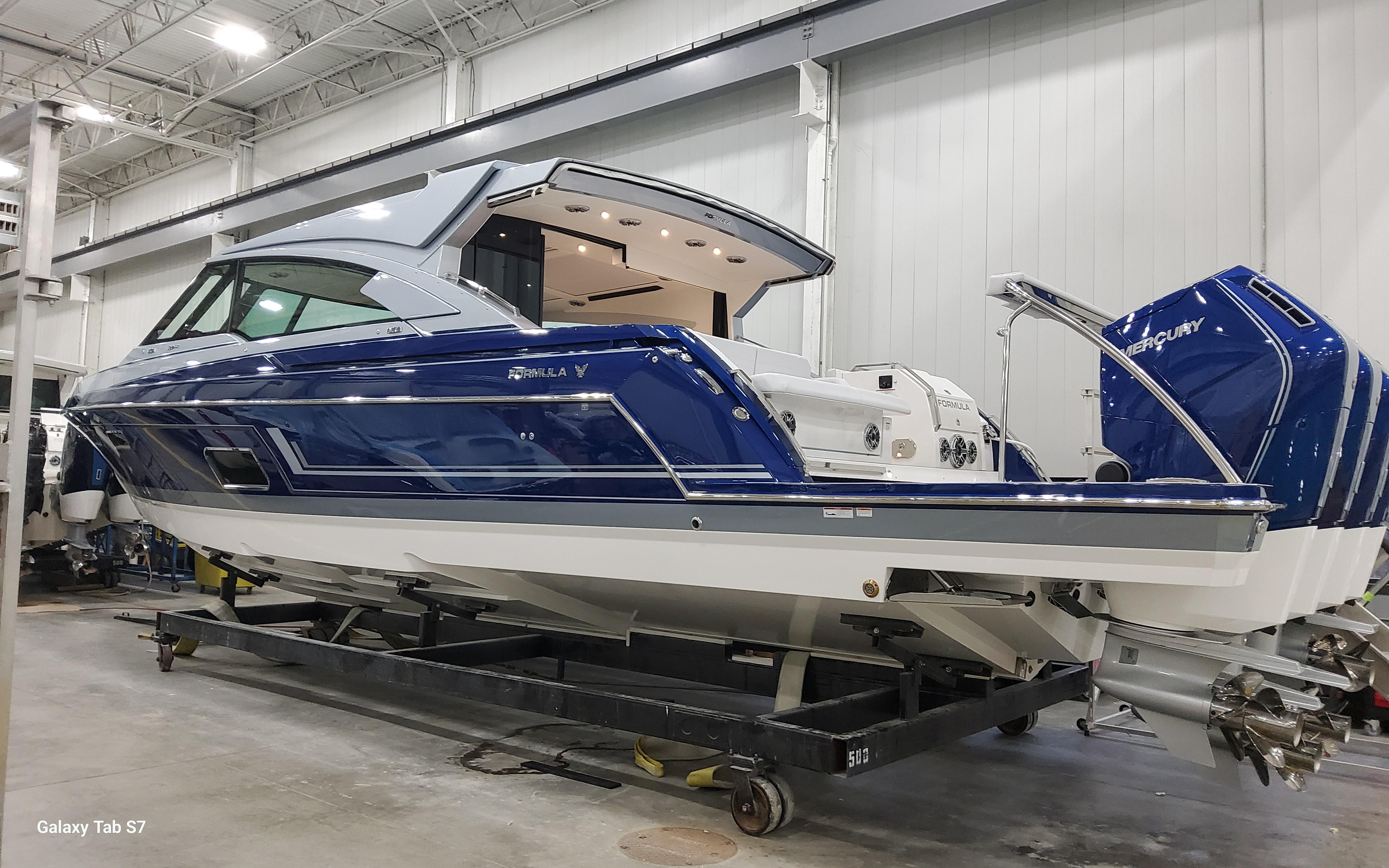 2024 Formula 500 Super Sport Crossover Motorcruiser Kaufen - YachtWorld