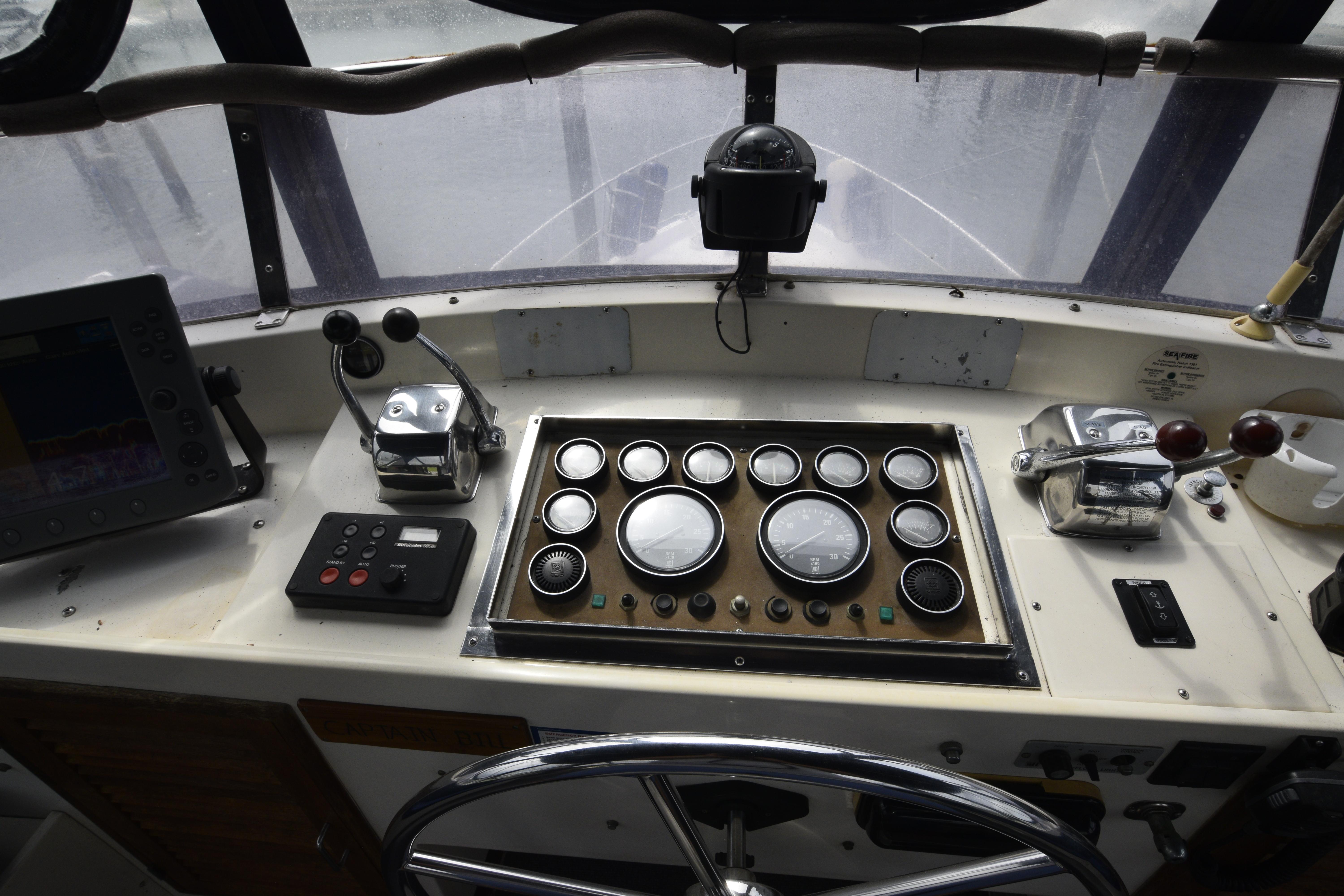 1987 Jefferson Sundeck Motor Yachts for sale - YachtWorld