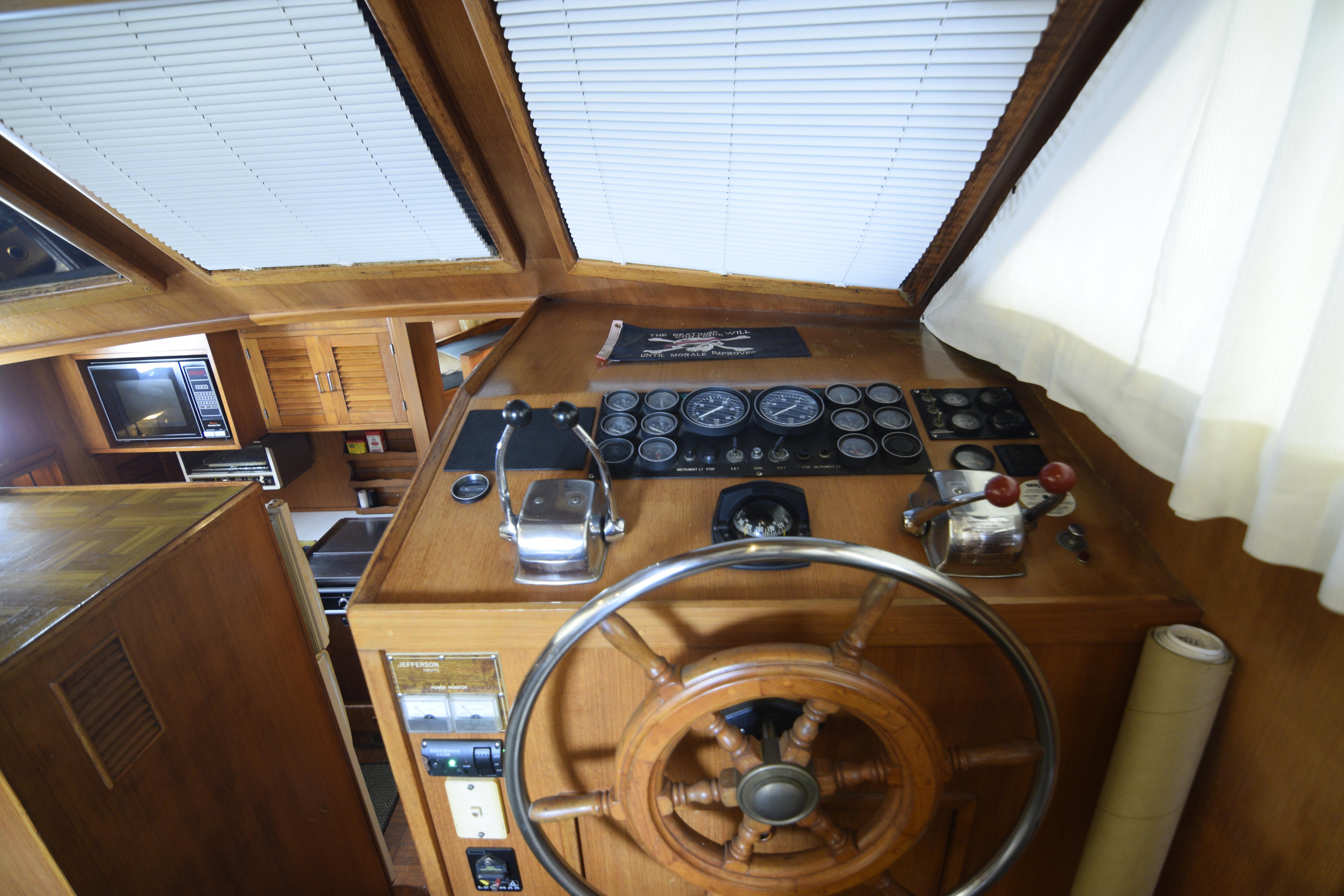 1987 Jefferson Sundeck Motor Yachts for sale - YachtWorld