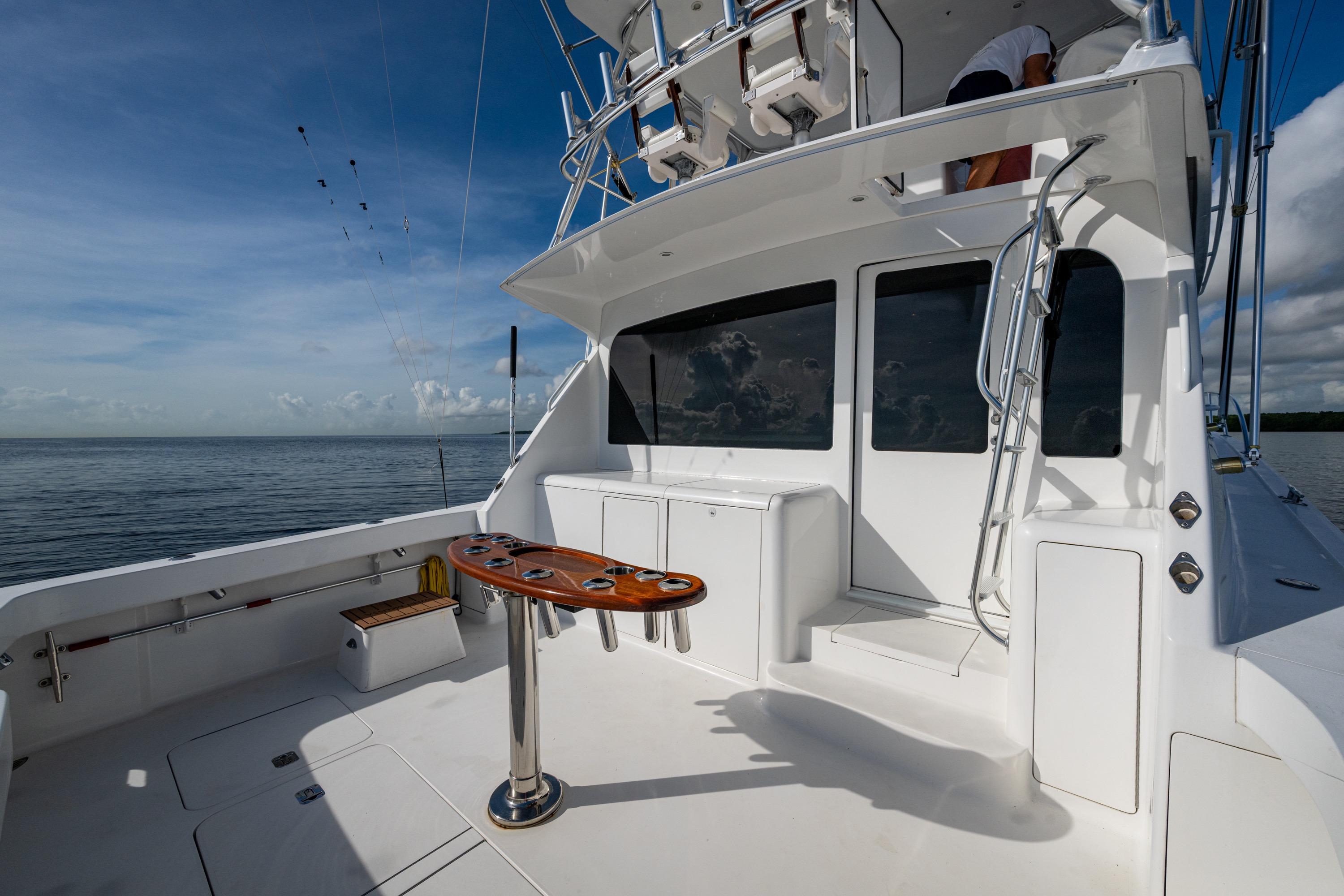 2004 Viking 48 Convertible Convertible for sale - YachtWorld