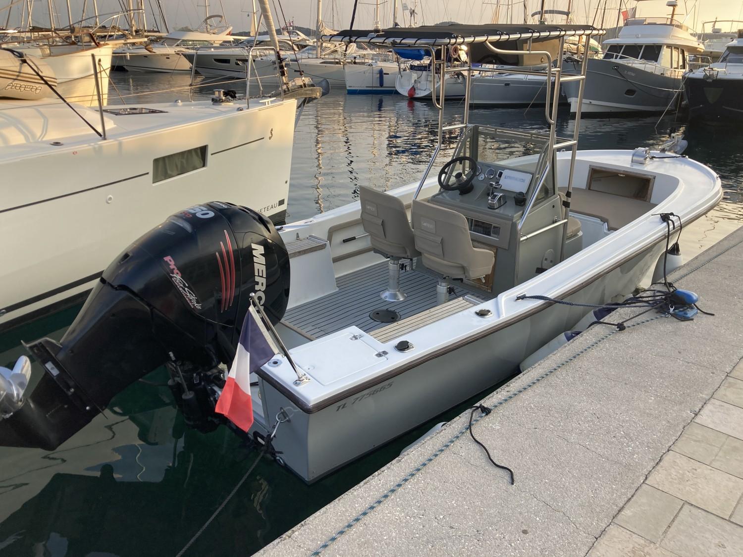 Used Mako 211 Center Console in 83 - Var - iNautia