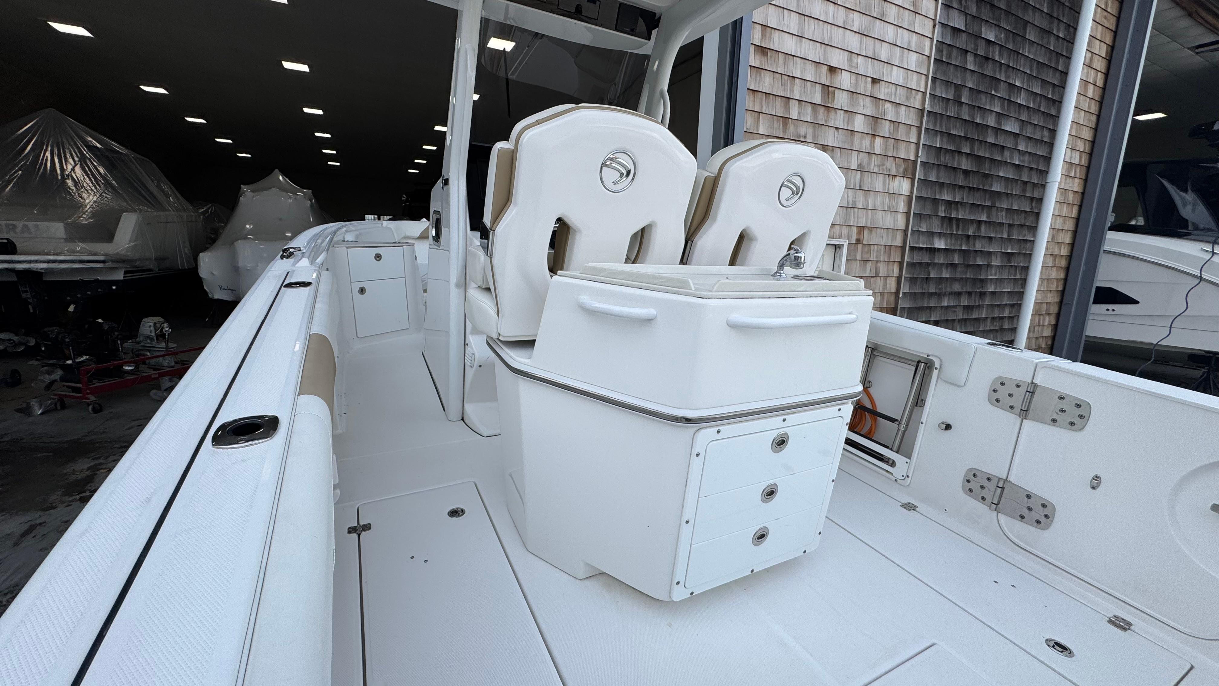 2021 Edgewater 262CC Center Console for sale - YachtWorld