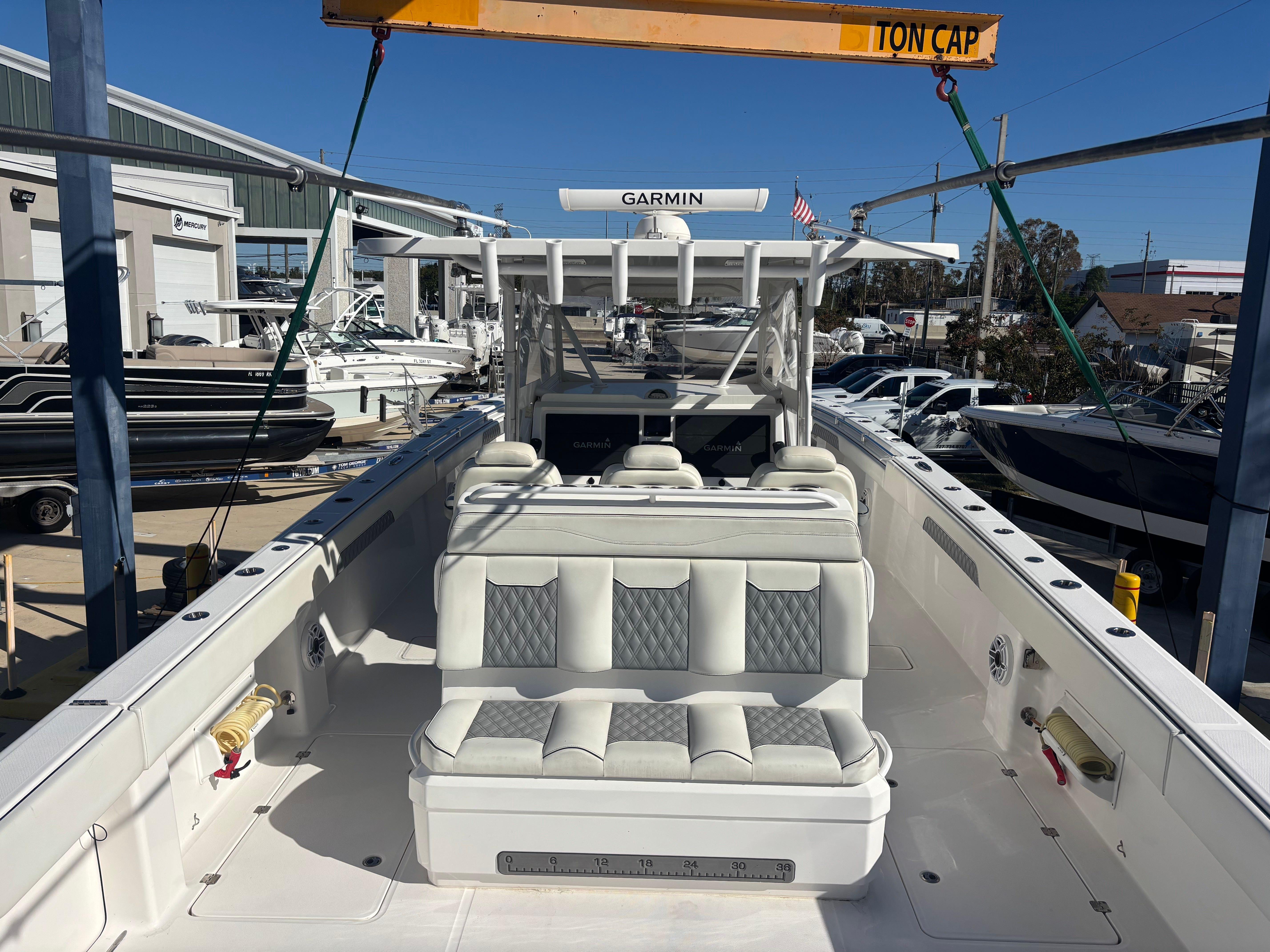 2021 Invincible 40 Catamaran Center Console for sale - YachtWorld