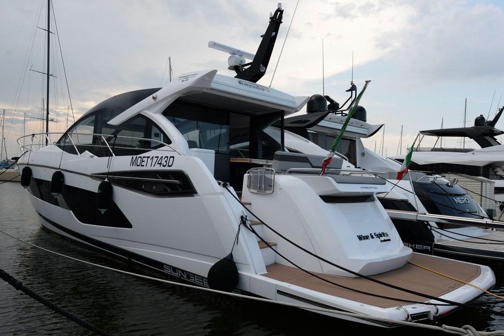 Used 2022 Sunseeker Predator 55 EVO | TopBoats