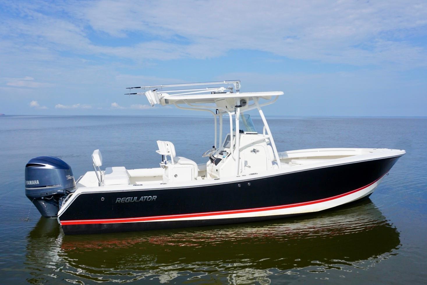 2009 Regulator 24 Forward Seating Center Console for sale - YachtWorld
